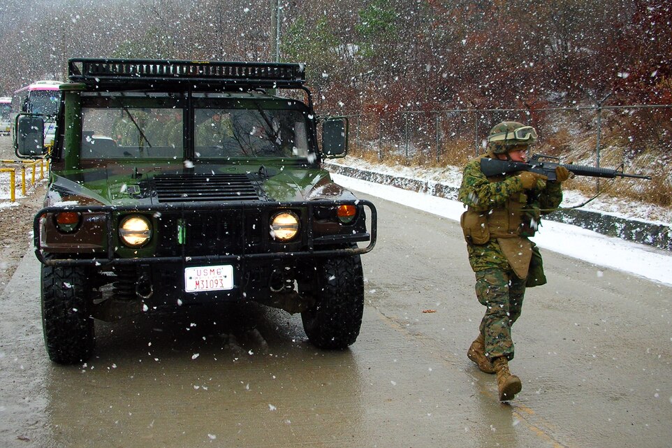 Japan-based unit conducts pre-deployment training > Headquarters Marine ...