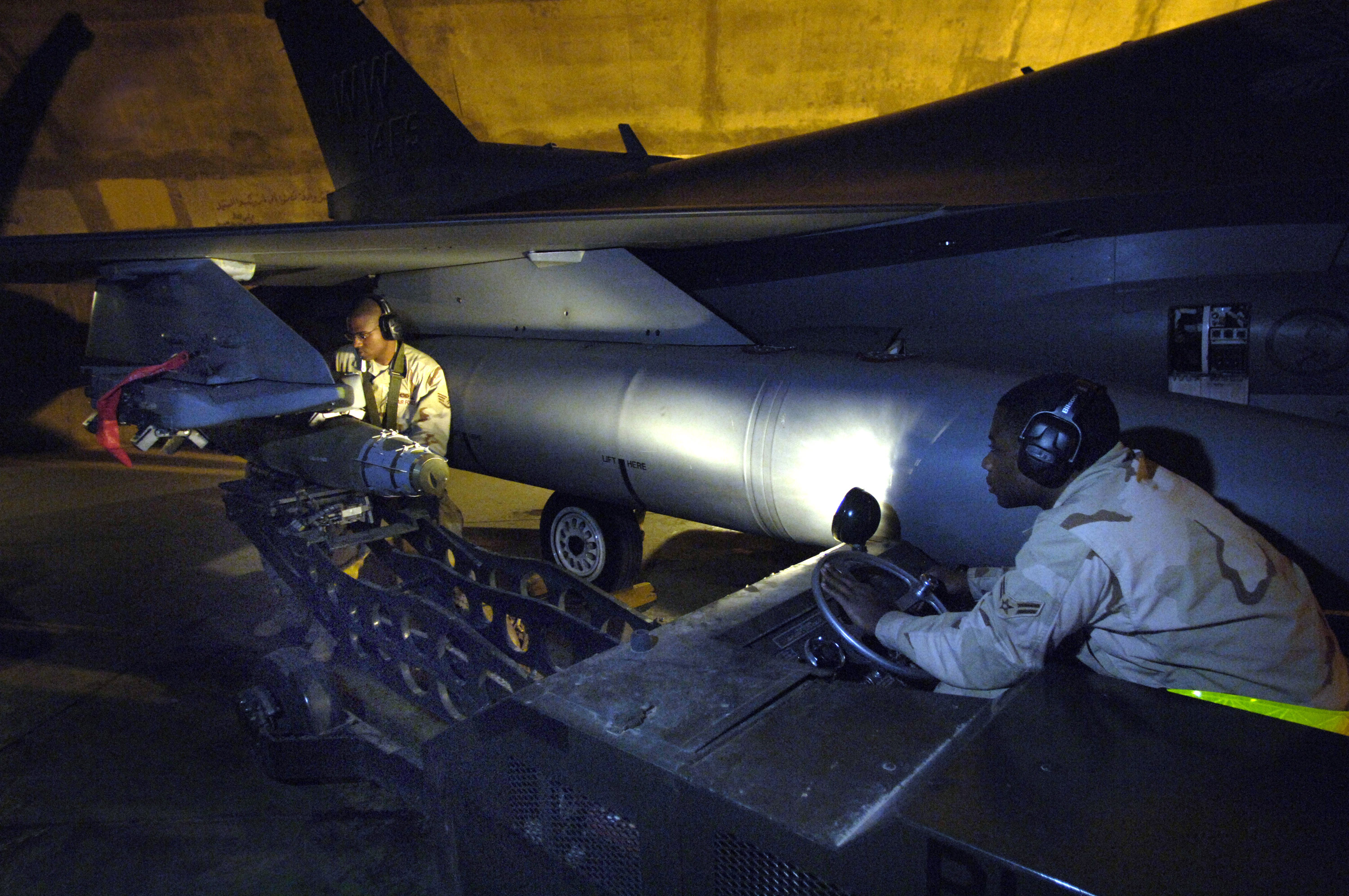 Arming the Falcons for fight > Air Force > Article Display