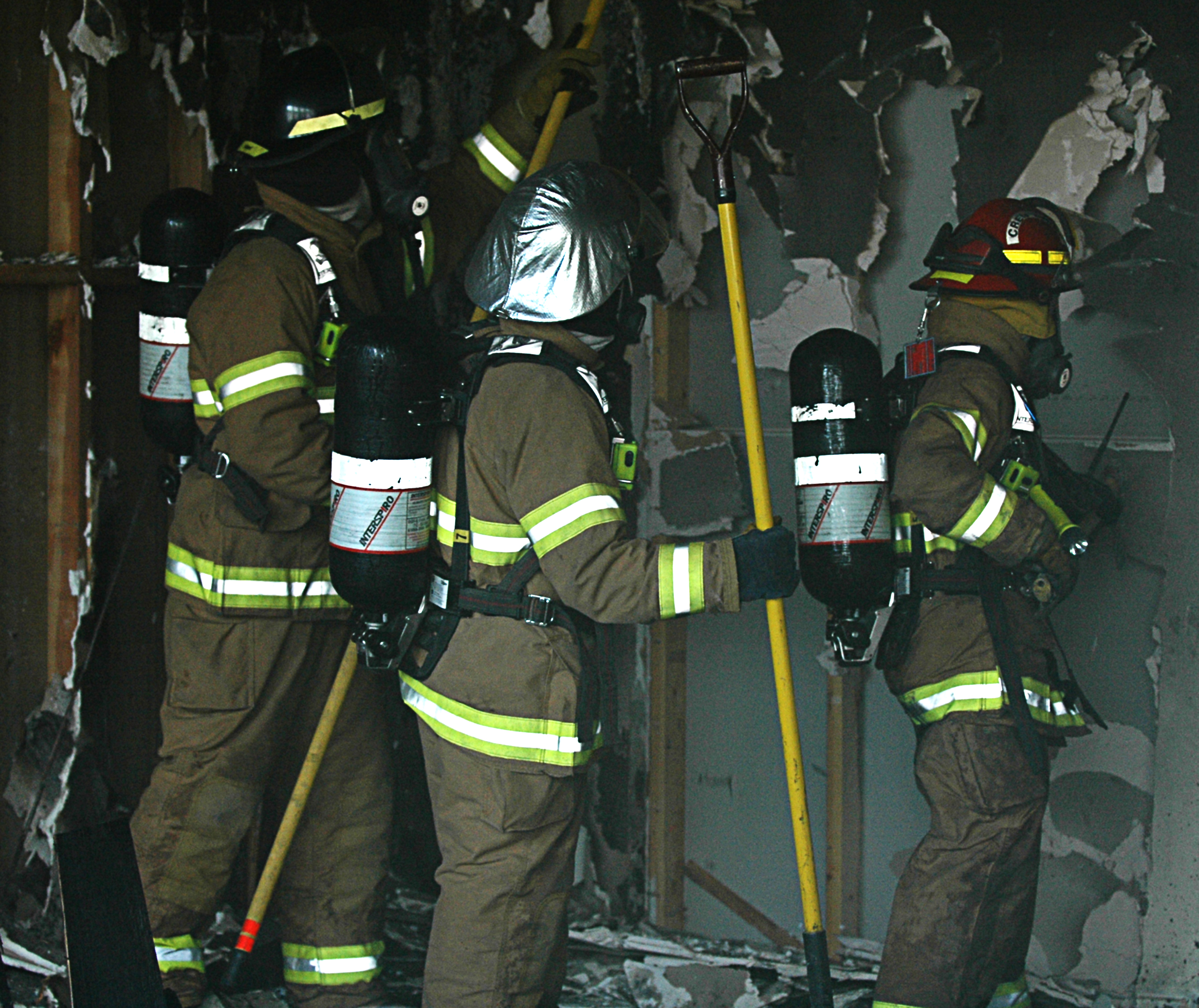 Fire fighters conduct live fire test > Mountain Home Air Force Base ...