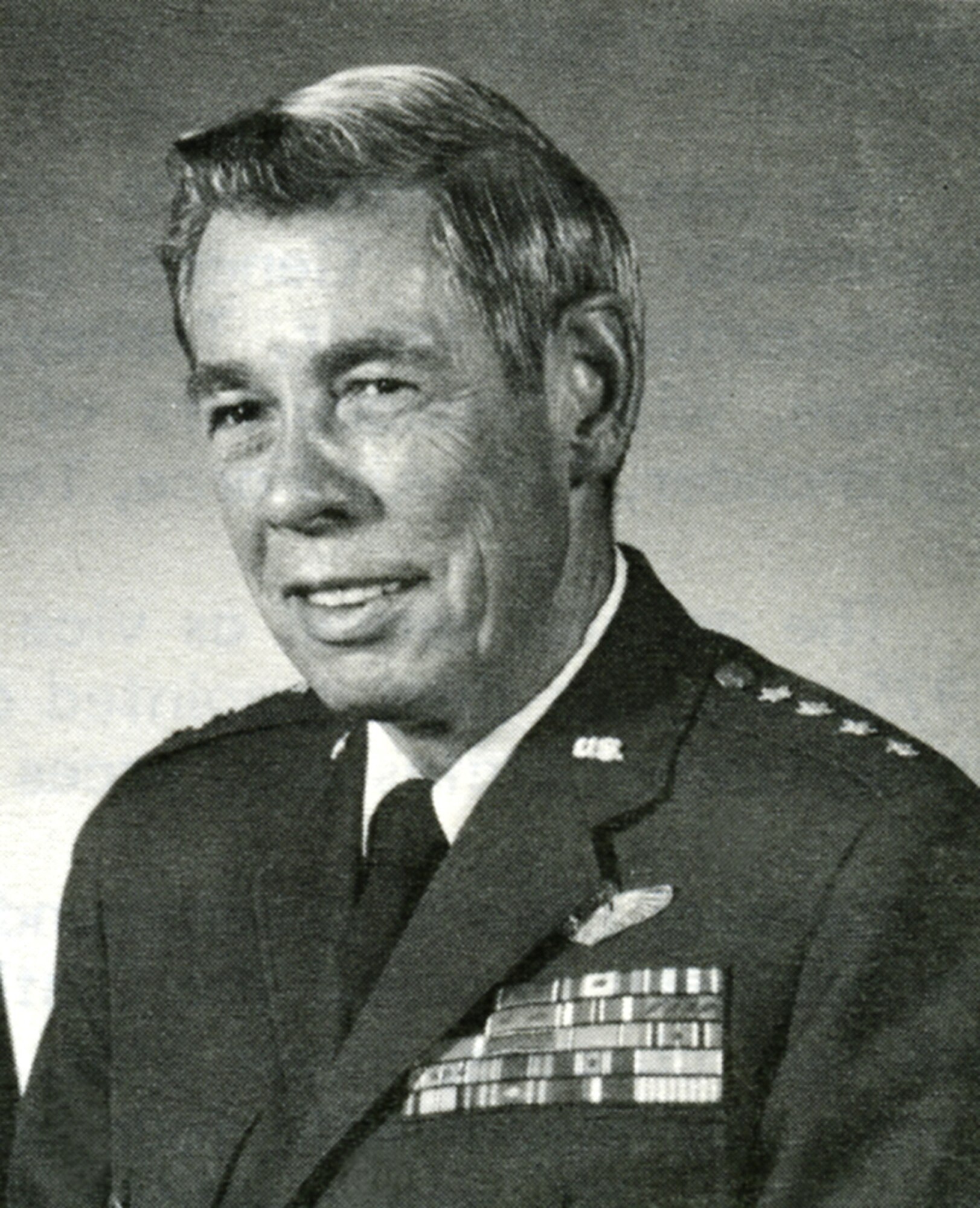 GENERAL RICHARD H. ELLIS > Air Force > Biography Display