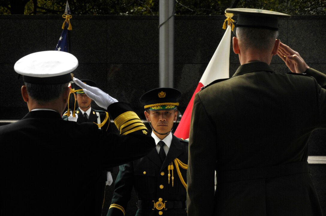 Chairman of the Joint Chiefs of Staff U.S. Marine Gen. Peter Pace and ...