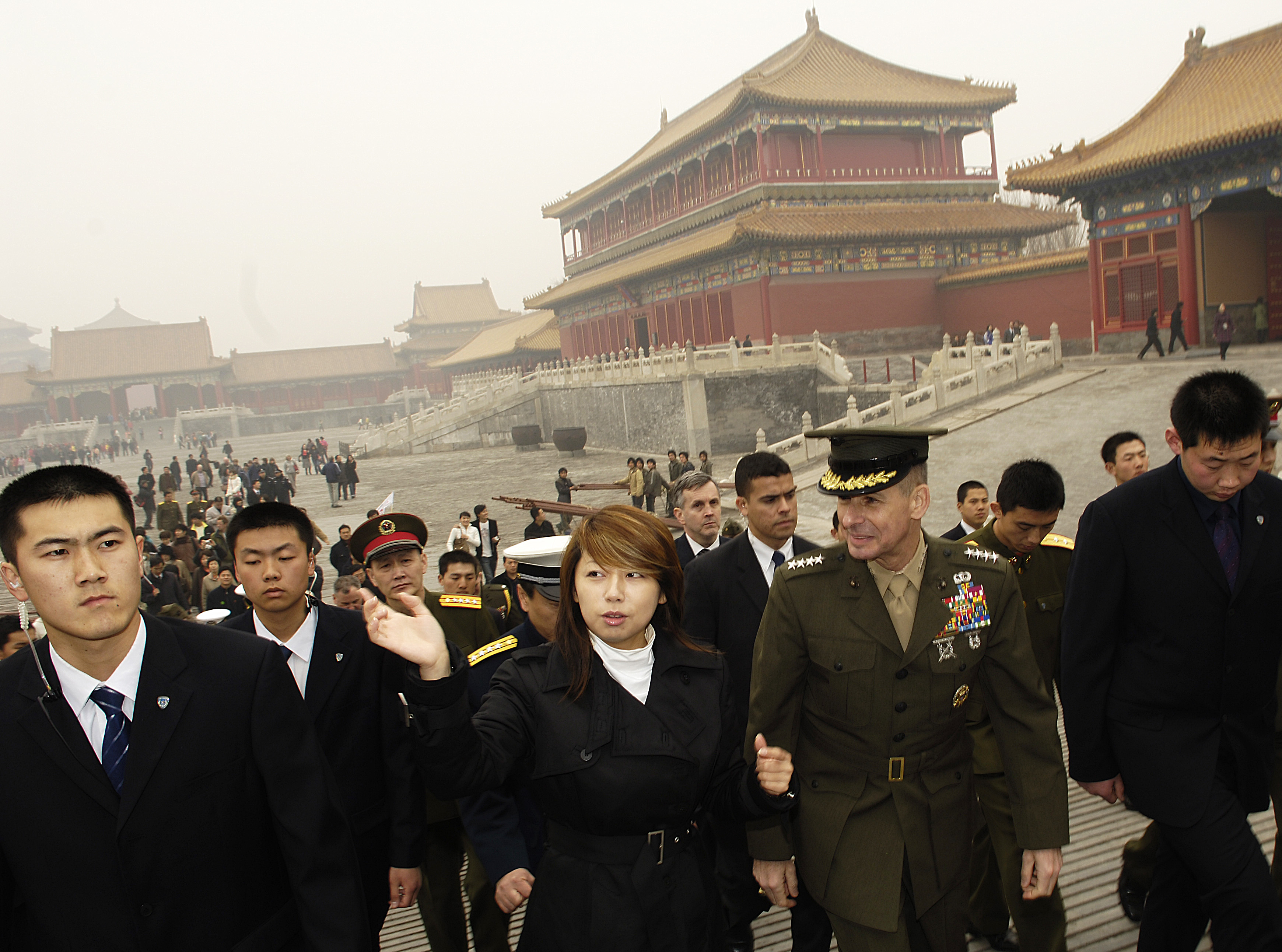 Chairman of the Joint Chiefs of Staff U.S. Marine Gen. Peter Pace is ...