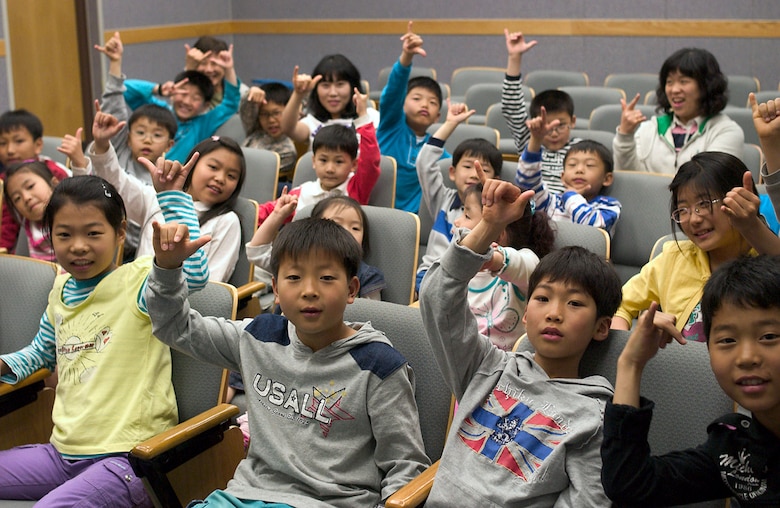 Korean orphans visit Kunsan Airmen > U.S. Air Force > Article Display