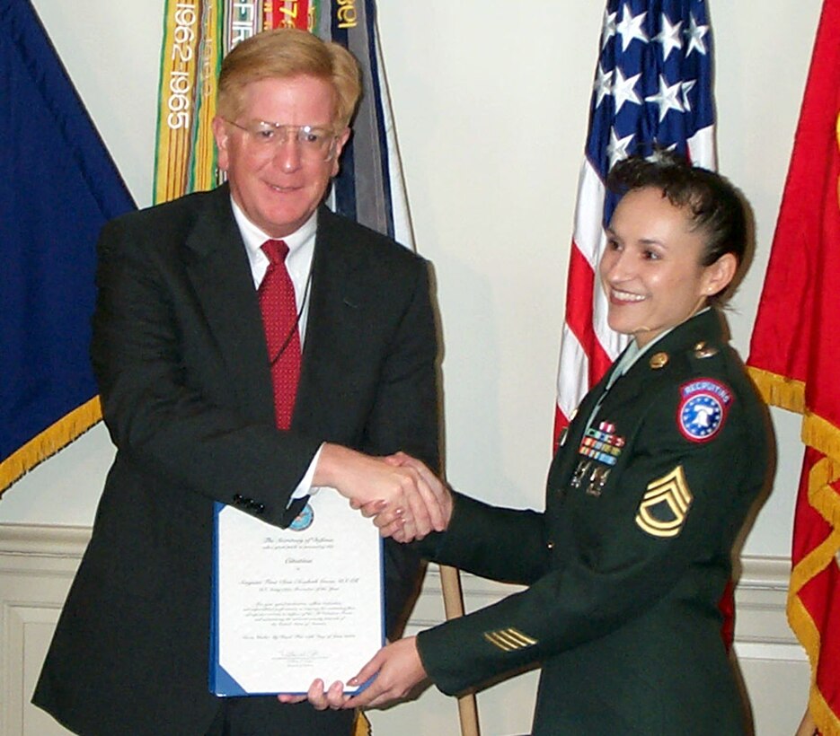 Deputy Secretary of Defense Rudy de Leon honors Army Recruiter of the ...