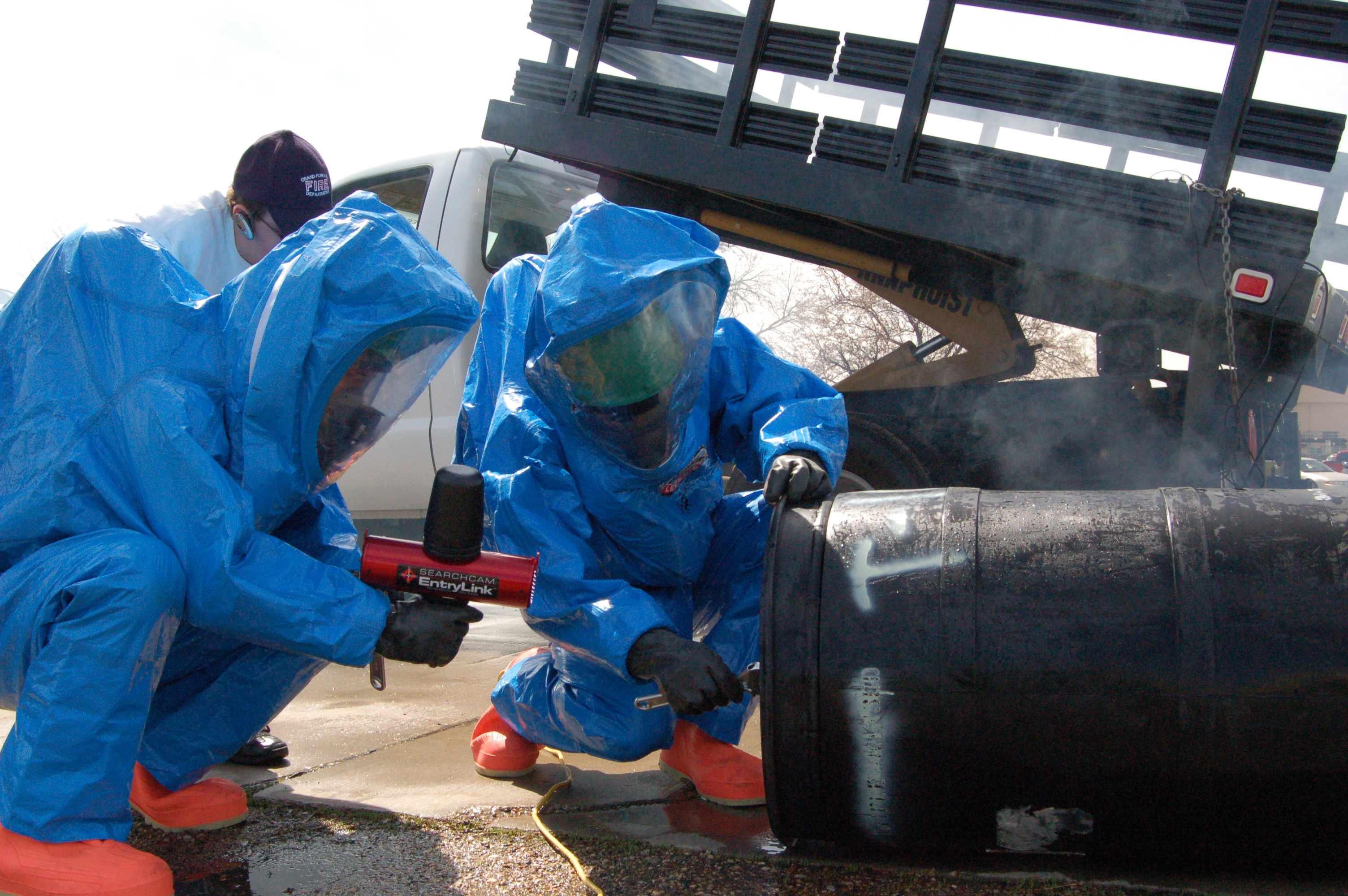 Fire department fights HAZMAT spill > Grand Forks Air Force Base > News