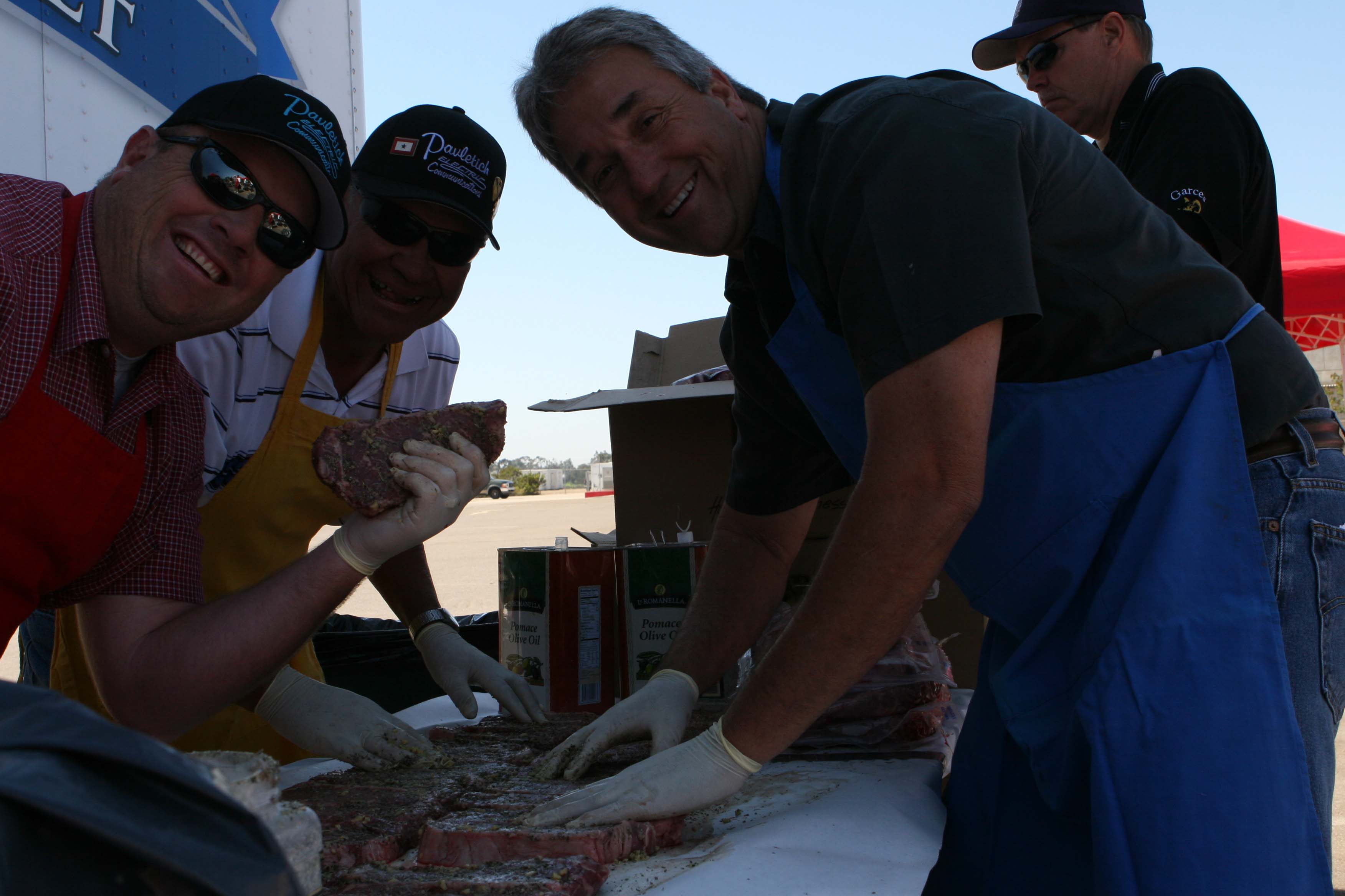 BBQ experts show support at Miramar > Marine Corps Air Station Miramar ...