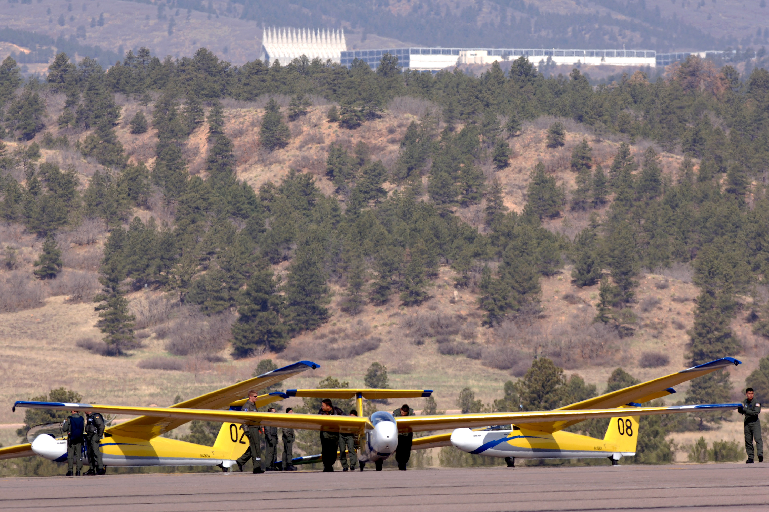 Gliders help future Air Force leaders soar > Air Force > Article Display