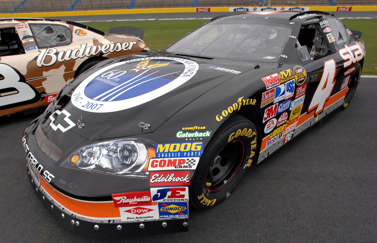 NASCAR salutes Air Force > Air Force > Article Display