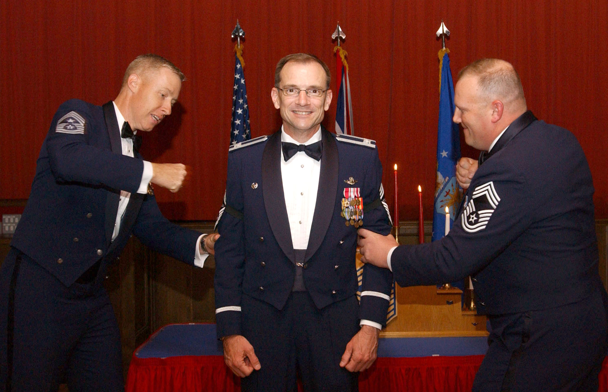 Wing commander inducted as honorary chief > Royal Air Force Mildenhall ...