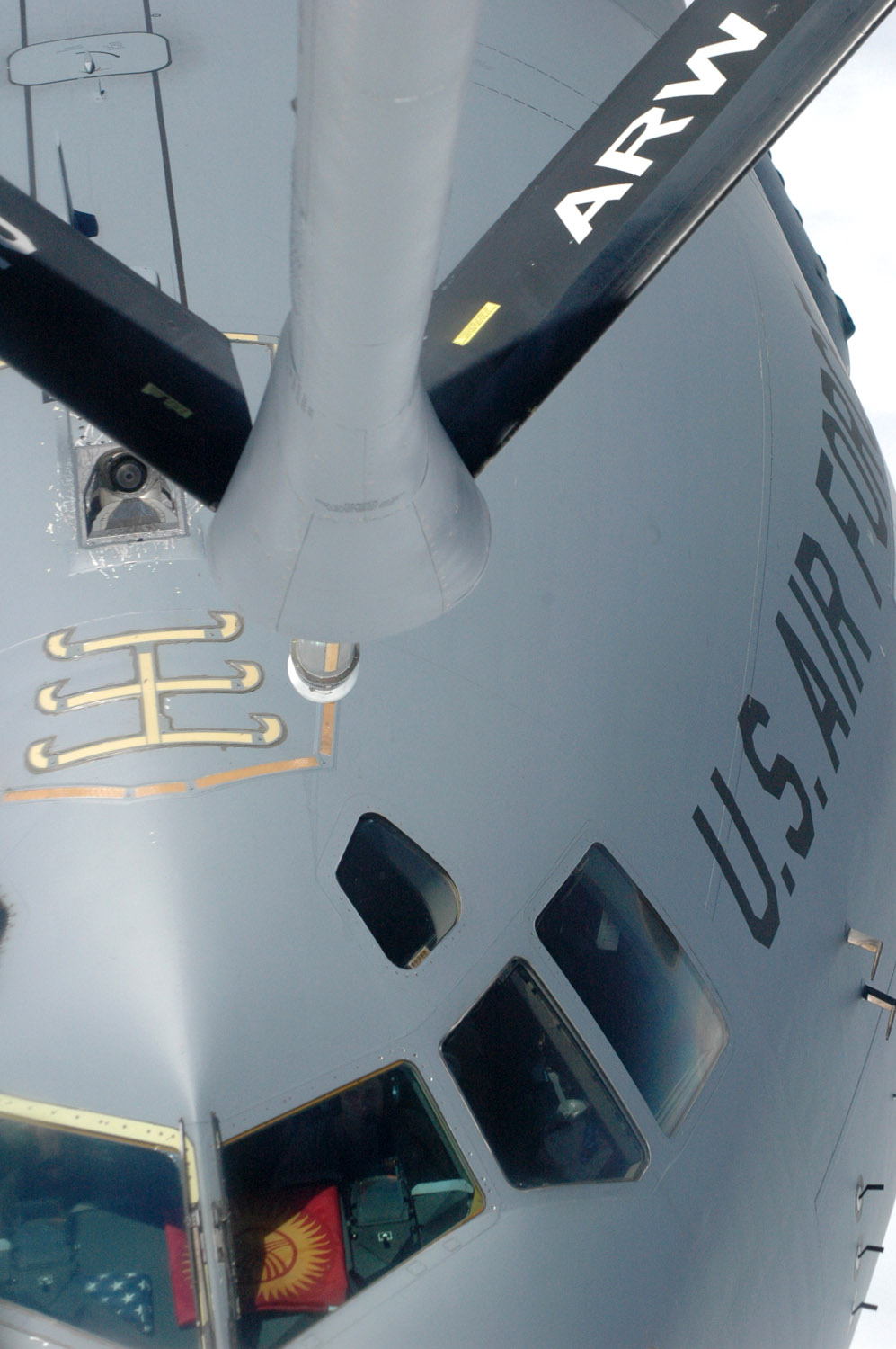 Kyrgyz government leaders experience Manas mission > Air Mobility ...