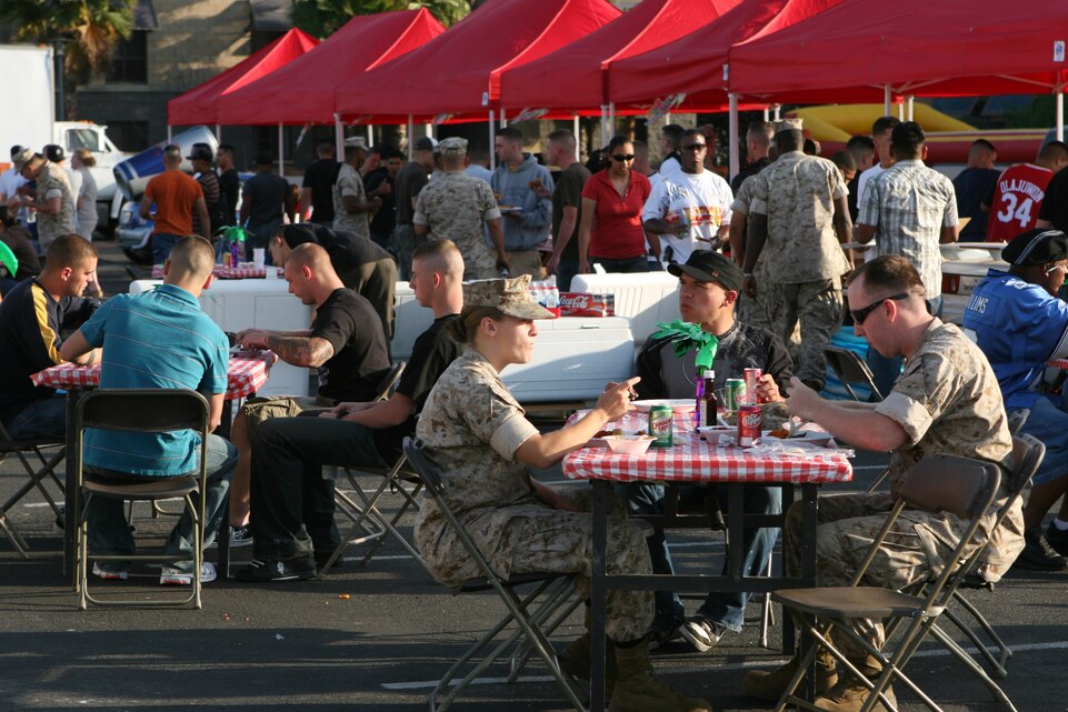 SMP throws barracks bash for Marines, raises funds > Marine Corps Air ...