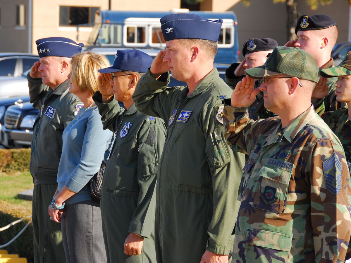 U.S. Pacific Command Commander visits Osan > Osan Air Base > Article ...