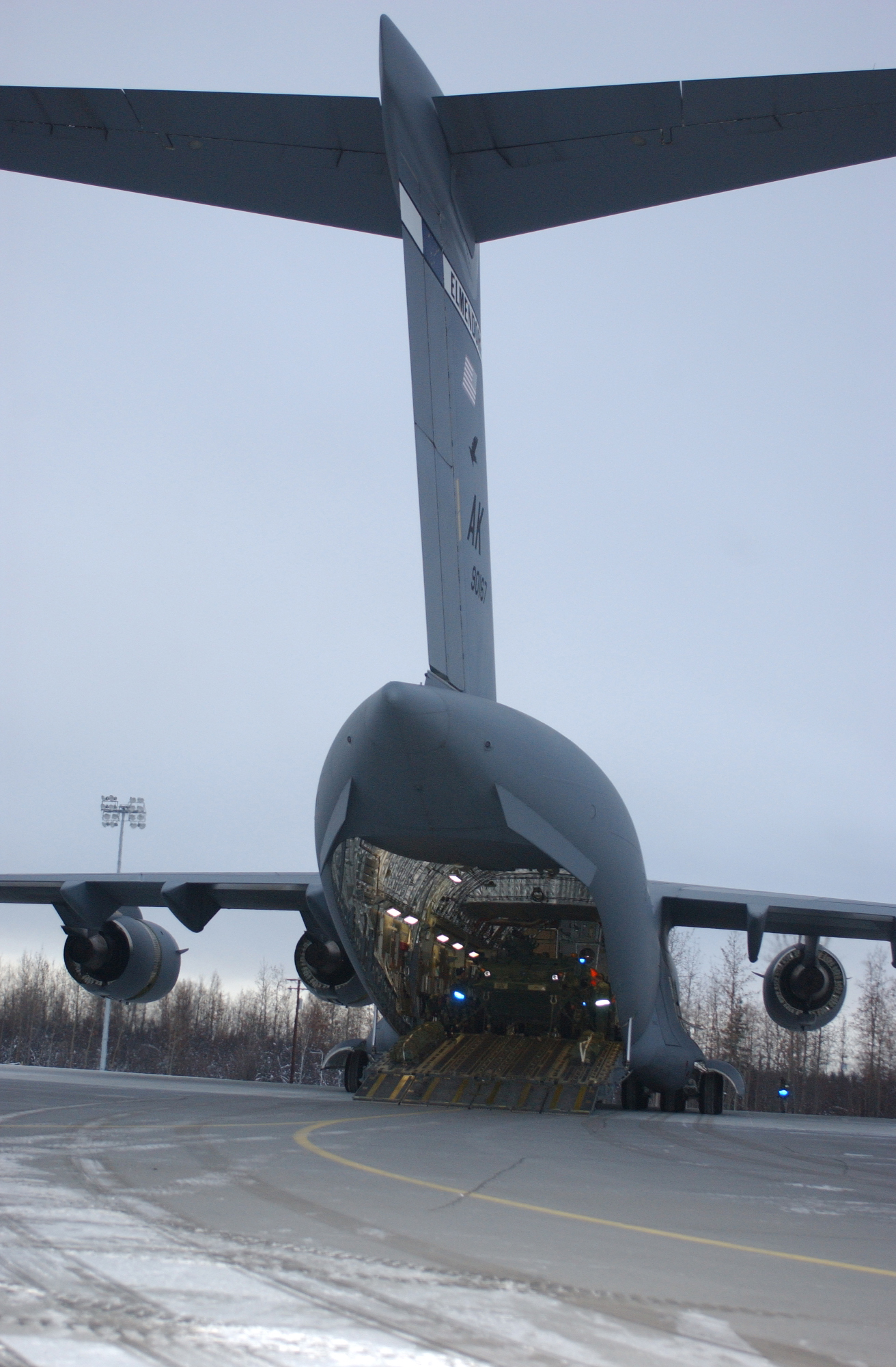 Load Em Up Move Em Out Airmen Soldiers Test Deployment Process