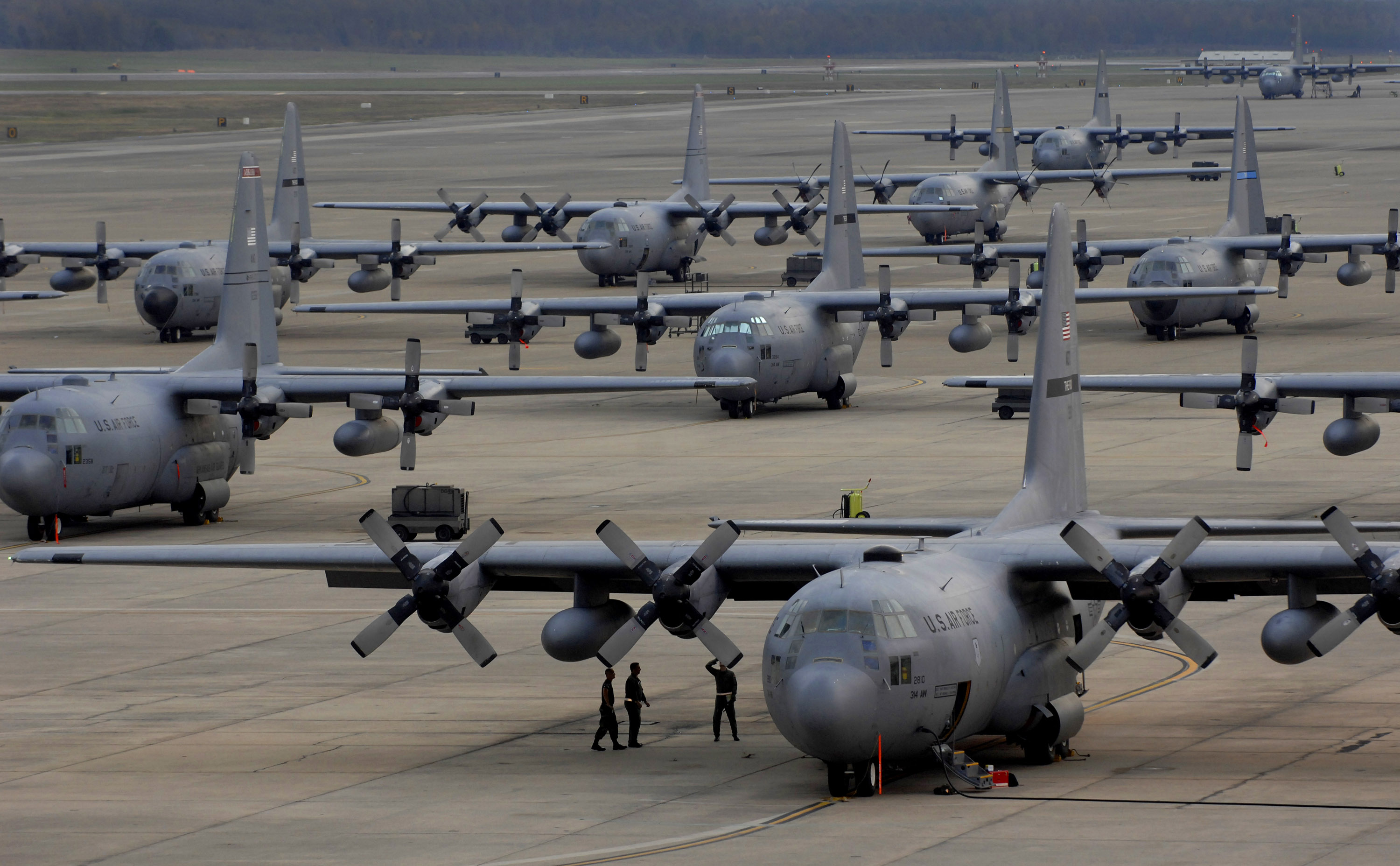 Training to make a herculean effort > Air Force > Article Display