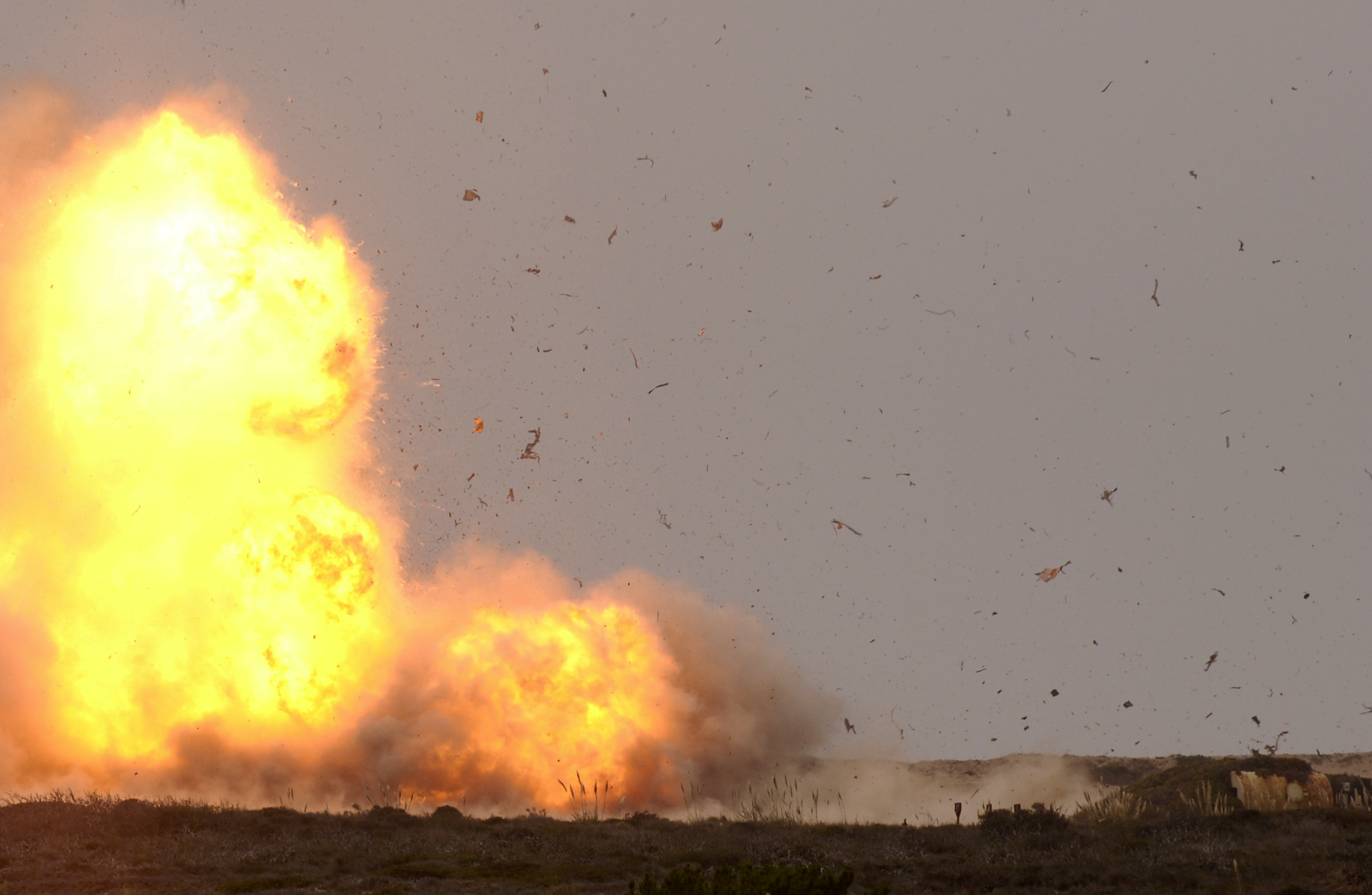 EOD detonates 500 lbs FBI post-blast investigator training > Vandenberg ...