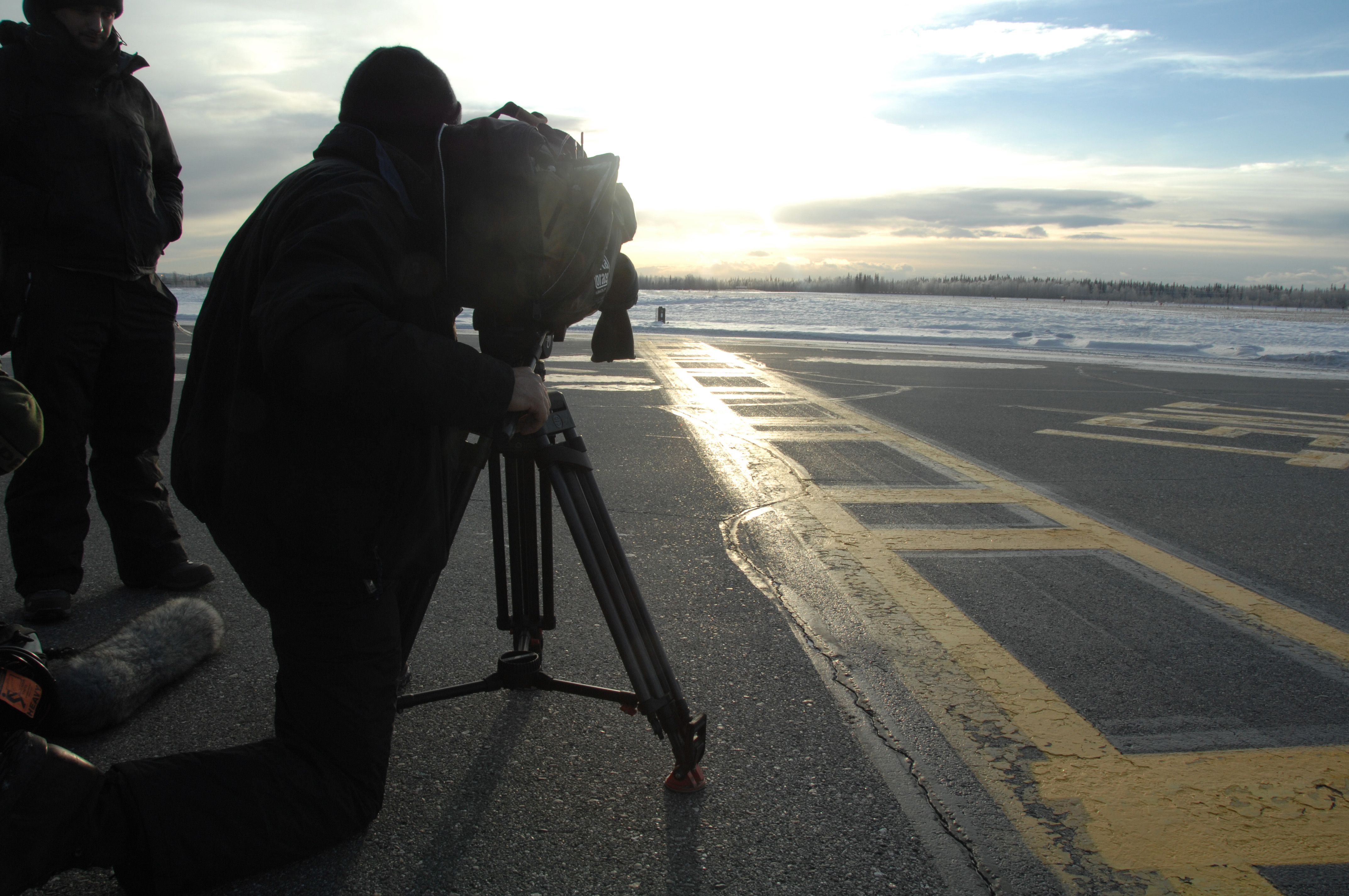 Discovery Channel in Alaska > Pacific Air Forces > Article Display