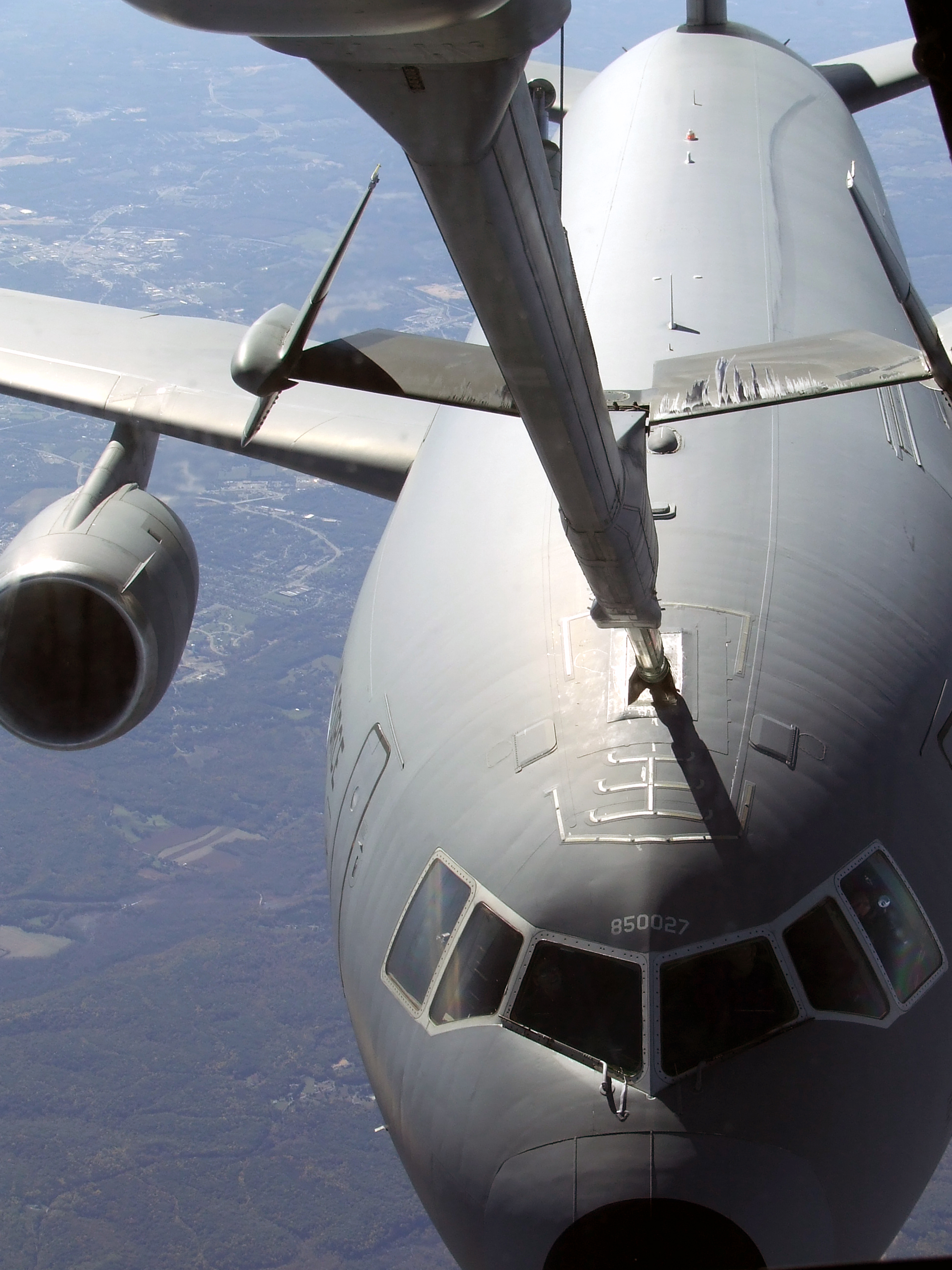 Extending reach: KC-10 refueling in action > Joint Base McGuire-Dix ...