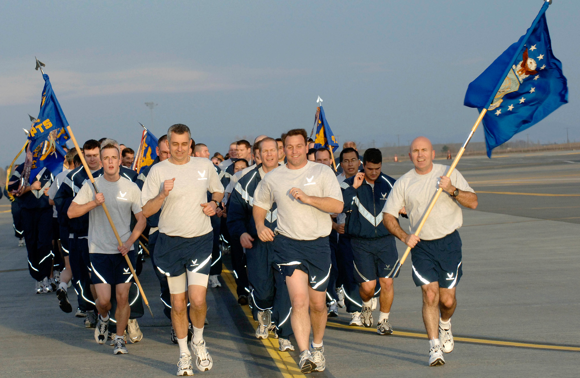 Team Fairchild runs the flight line > Fairchild Air Force Base ...