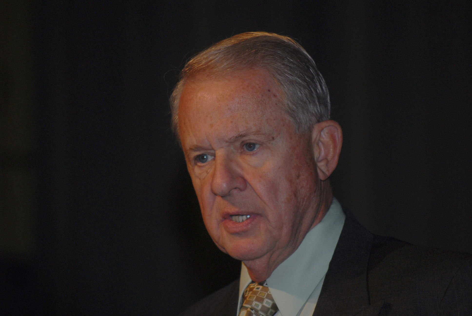 AFSA CEO visits Kirtland AFB > Kirtland Air Force Base > Article Display