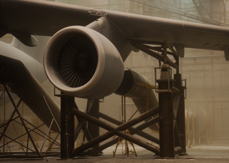 C-5M undergoes testing at world's largest climatic laboratory > Eglin ...