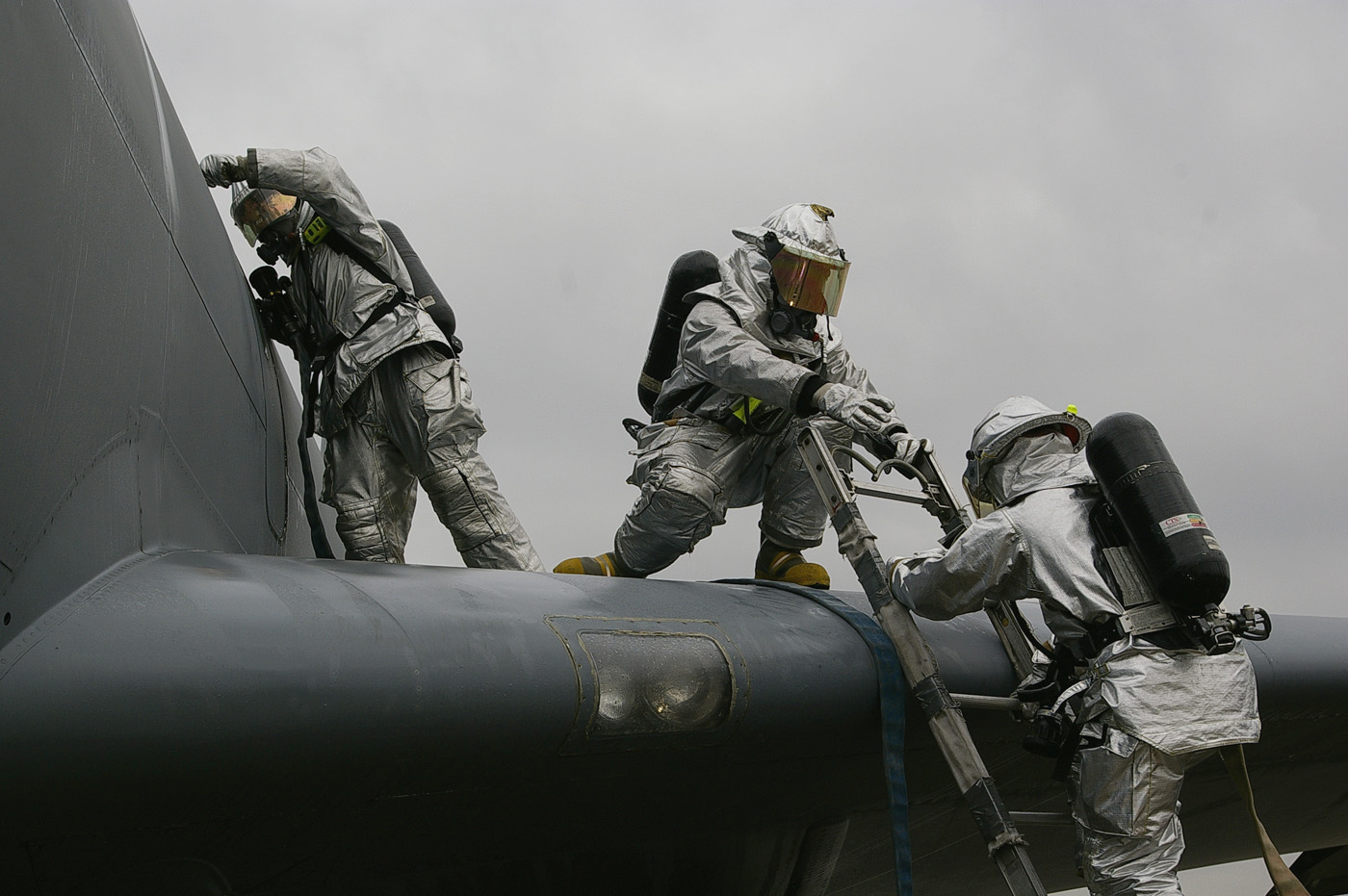 KC-135 helps firefighters keep up-to-date with training > Royal Air ...