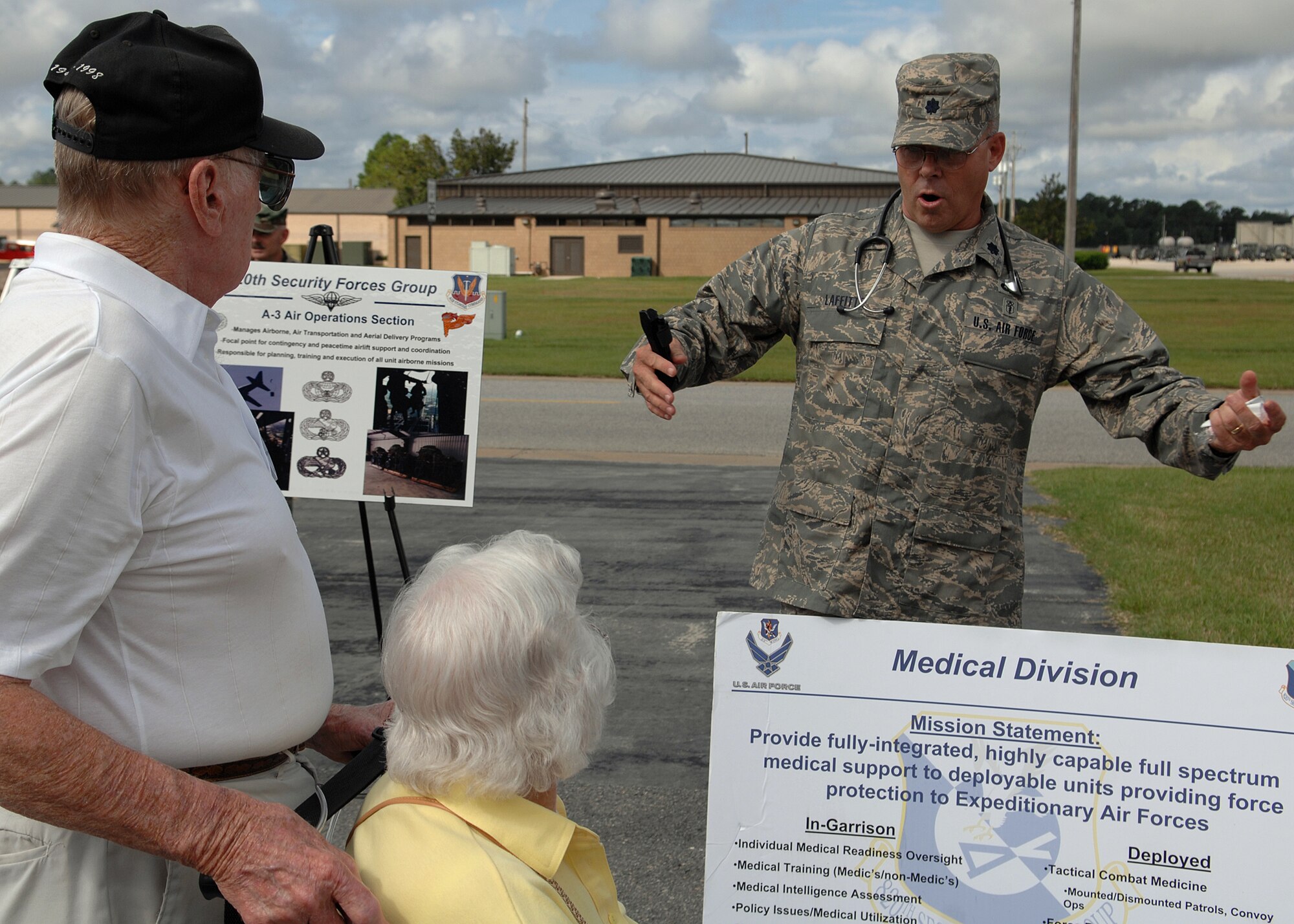 Proud past meets bright future at Flying Tiger reunion > Moody Air ...