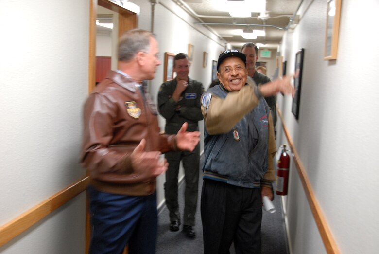 Air Force Reserve stands up first F-22 Raptor unit > U.S. Air Force ...