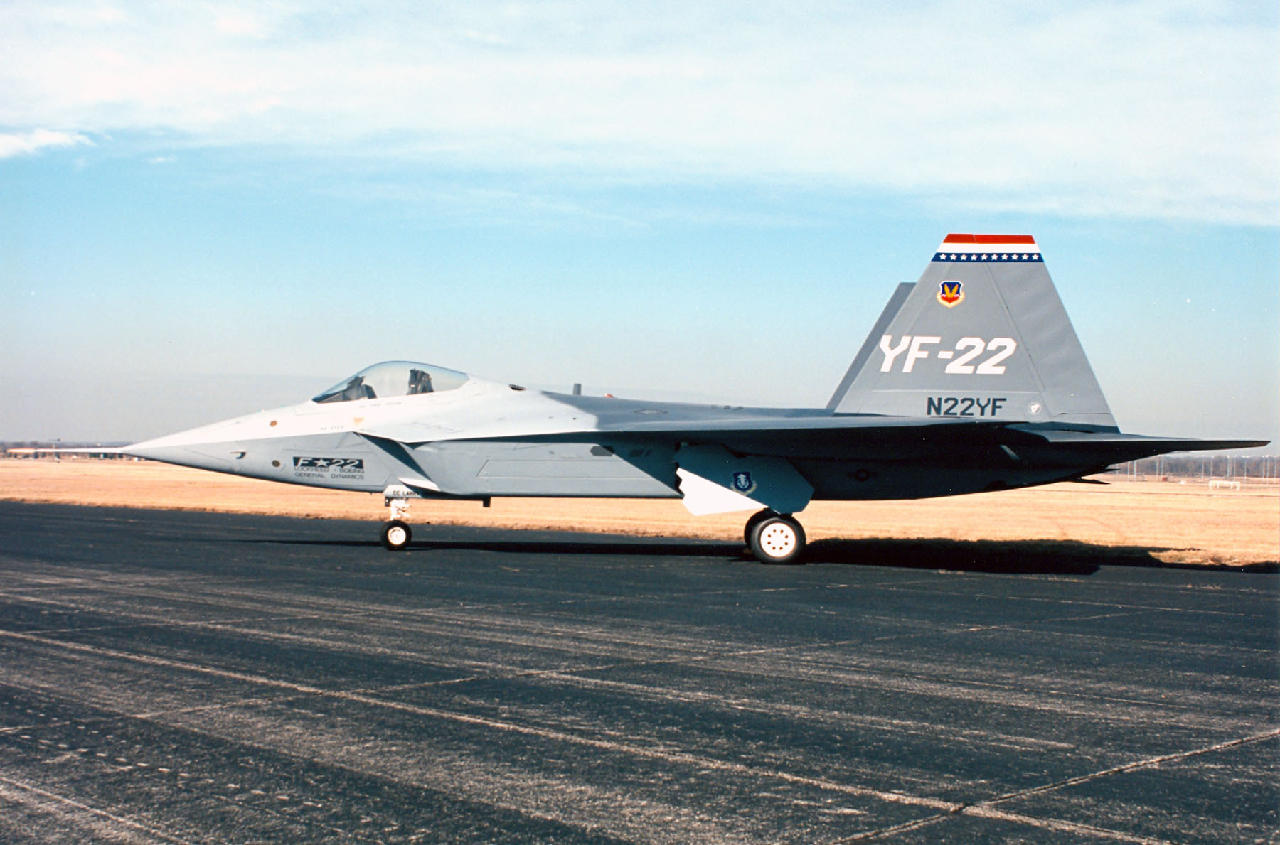 Lockheed-Boeing-General Dynamics YF-22