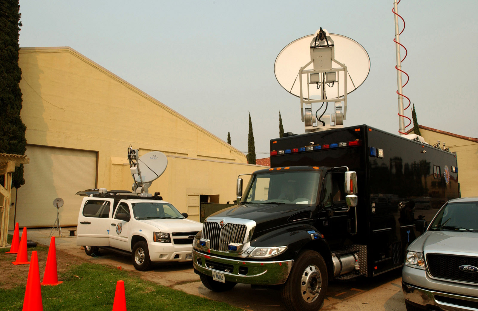 Wildfire command post stands up at March > Air Force > Article Display