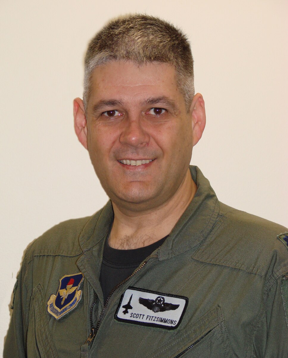 First commander provides career success guidelines > Vance Air Force ...