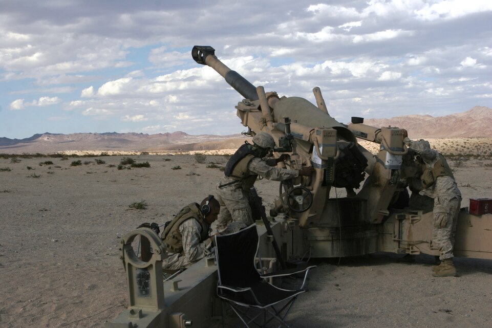 ‘Spartans’ fire howitzers one last time before transitioning to HIMARS ...