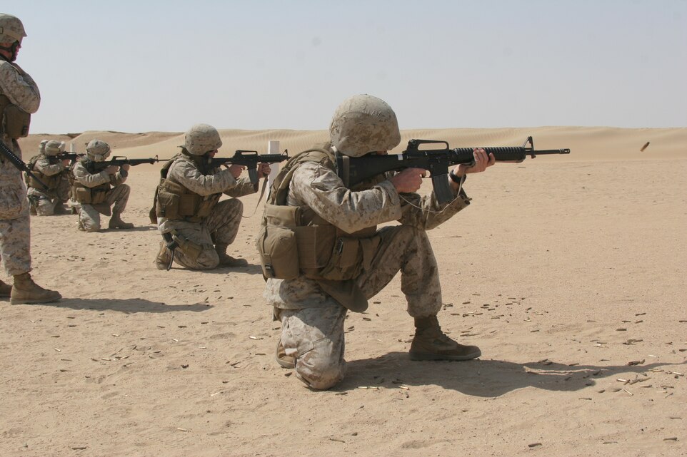 Command Element Marines step into their element > 22nd Marine ...