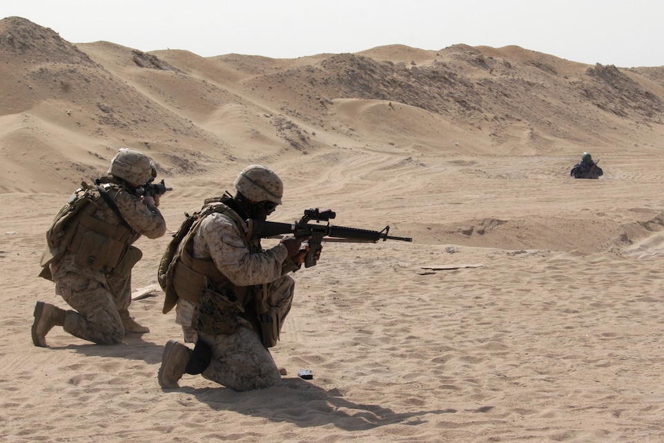 Command Element Marines go grunt for a day > United States Marine Corps ...