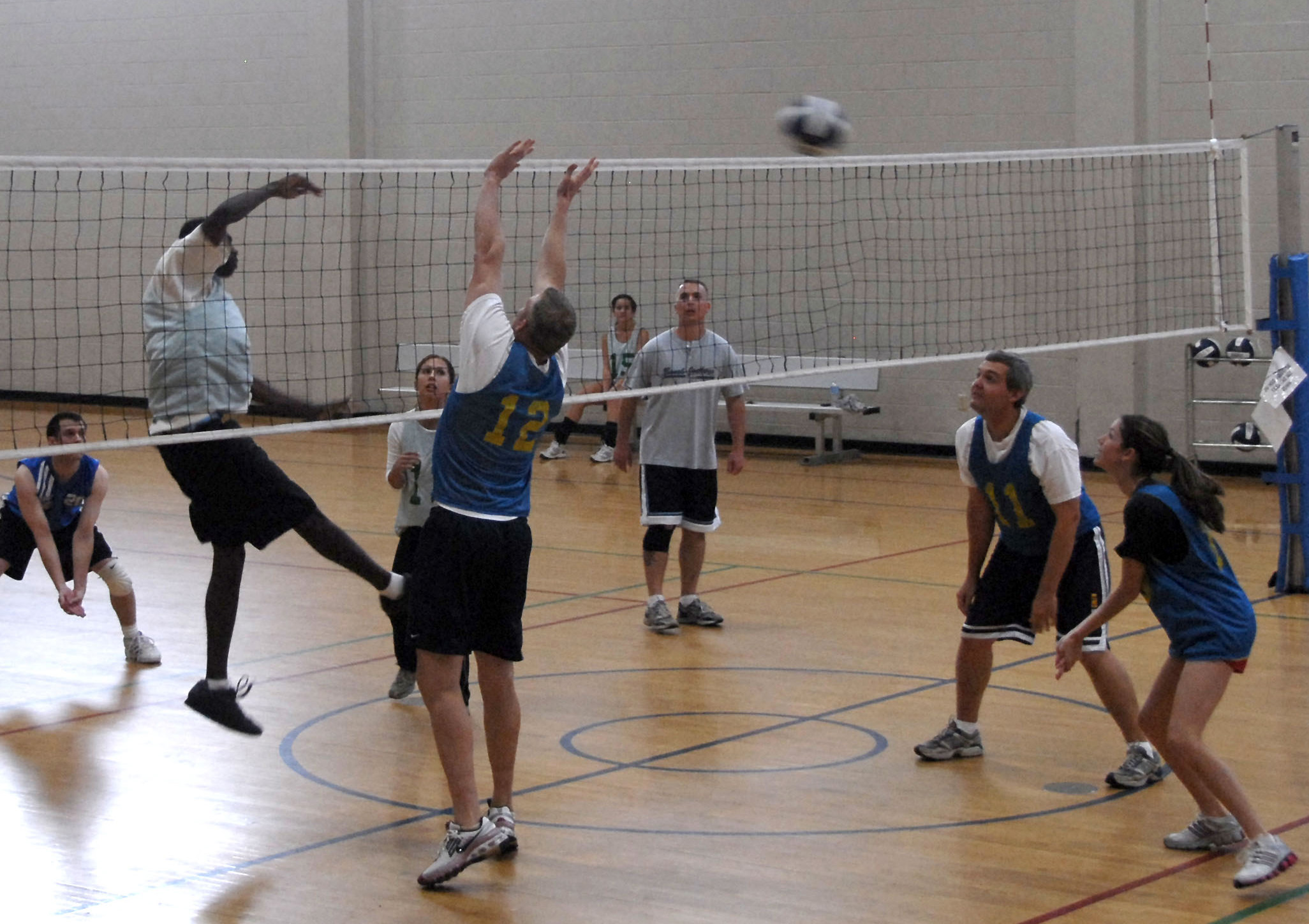 CES defeats CS in intramural volleyball > Joint Base Charleston > News