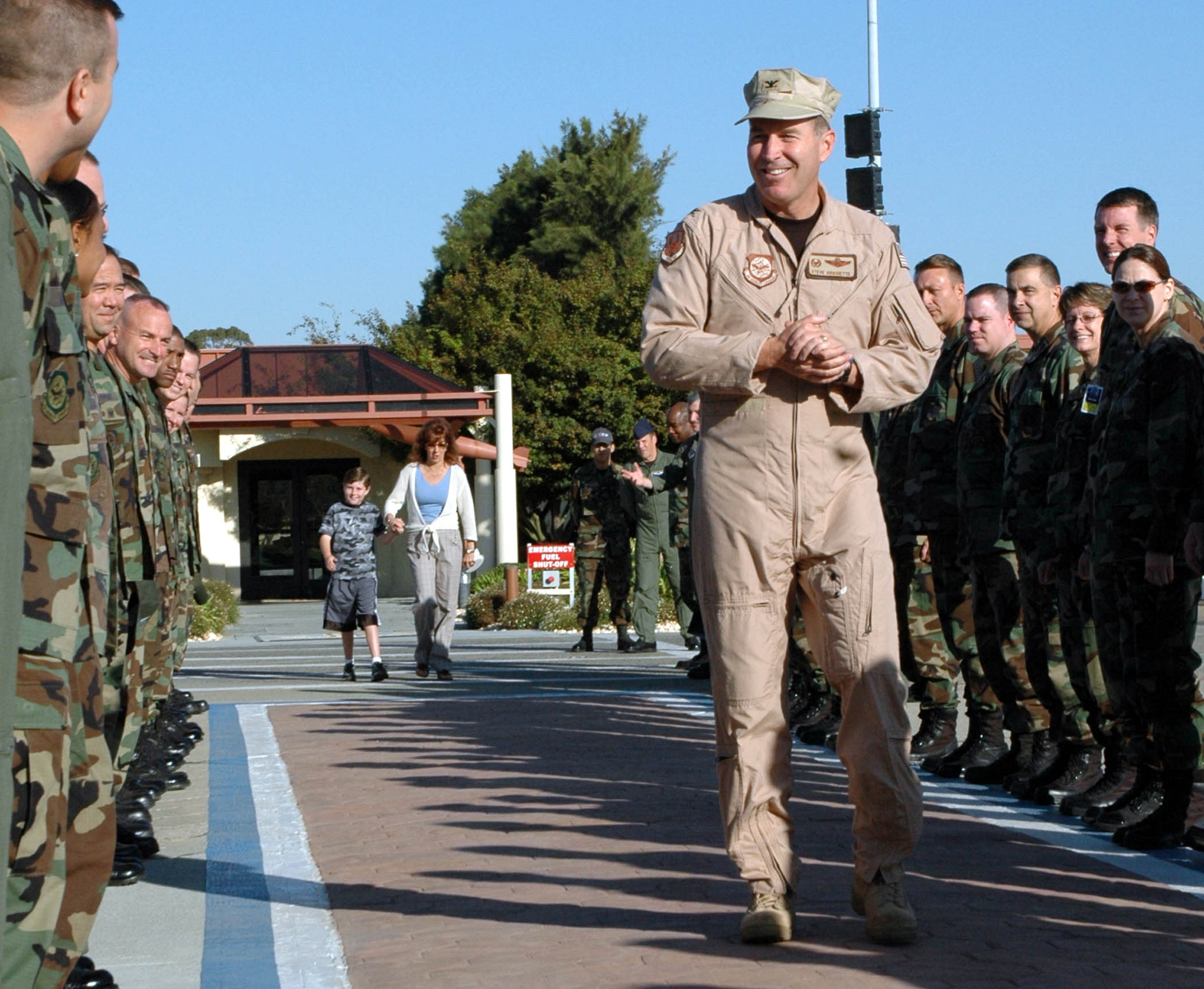 60th AMW commander deploys > Travis Air Force Base > Display