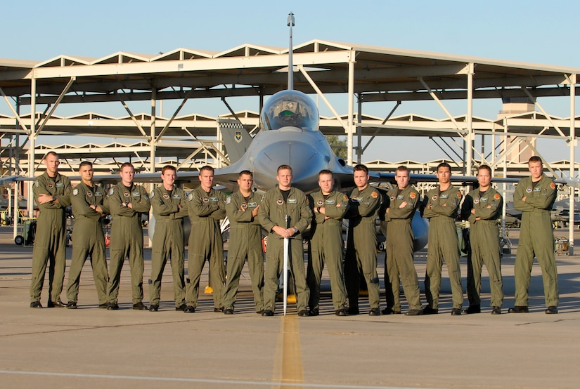 308th FS graduates 13 pilots in class 07-EBG > Luke Air Force Base ...