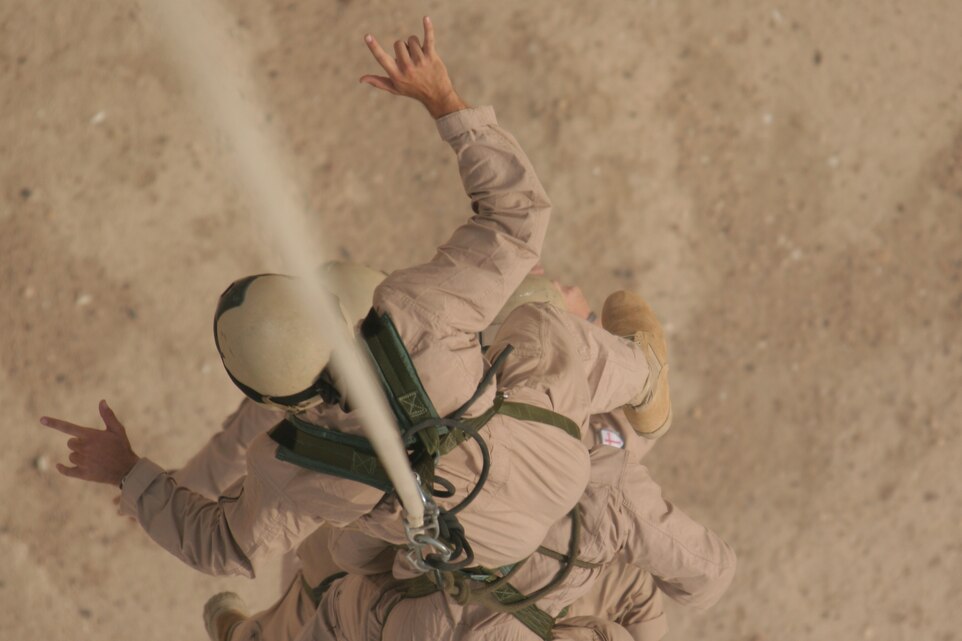 22nd MEU (SOC) conducts SPIE rigging (Photo story) > 22nd Marine ...