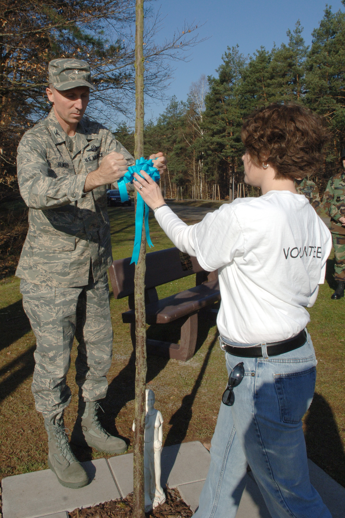 Col. Bender dedicates tree