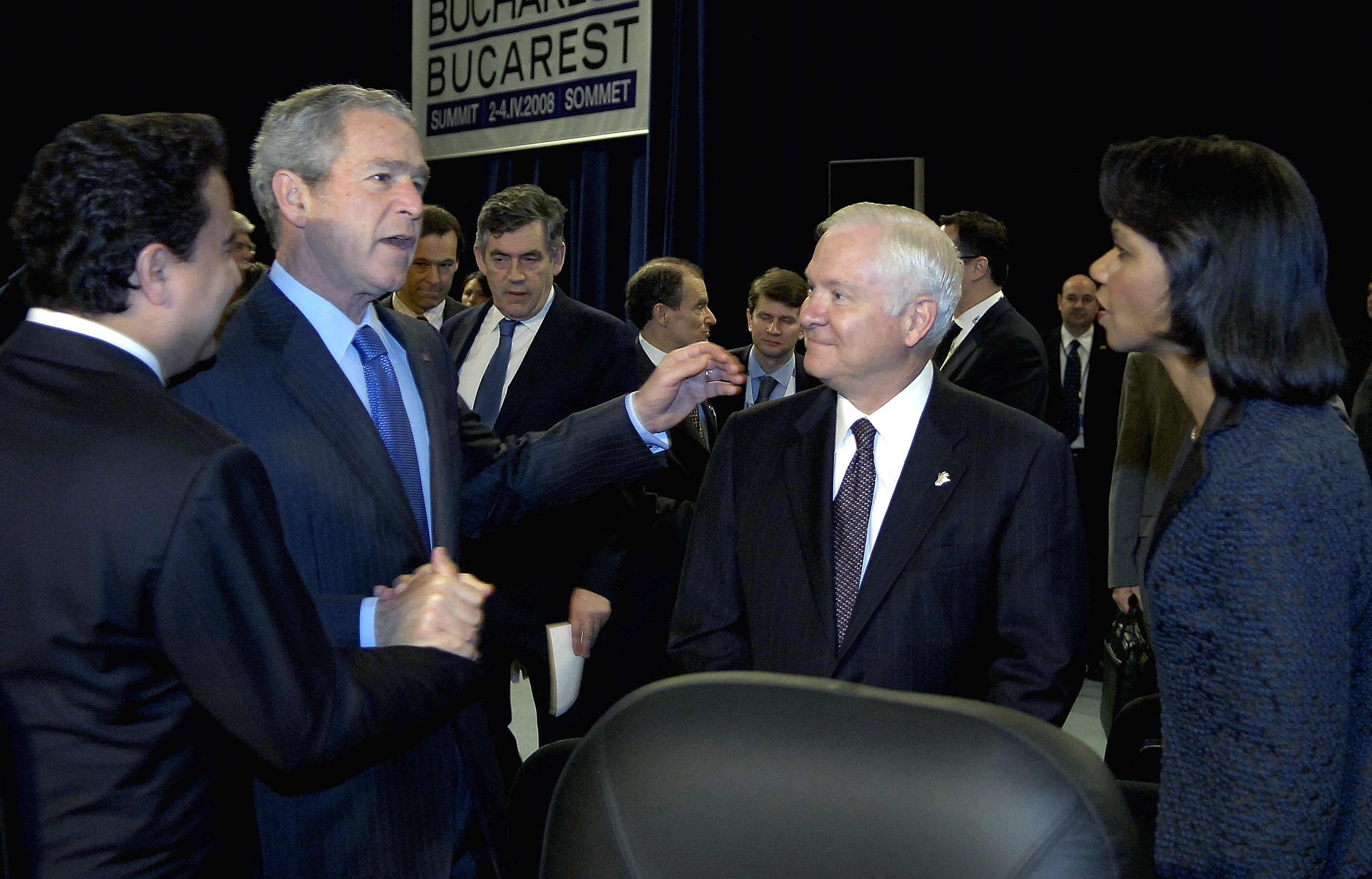 President George W. Bush talks with Defense Secretary Robert M. Gates ...