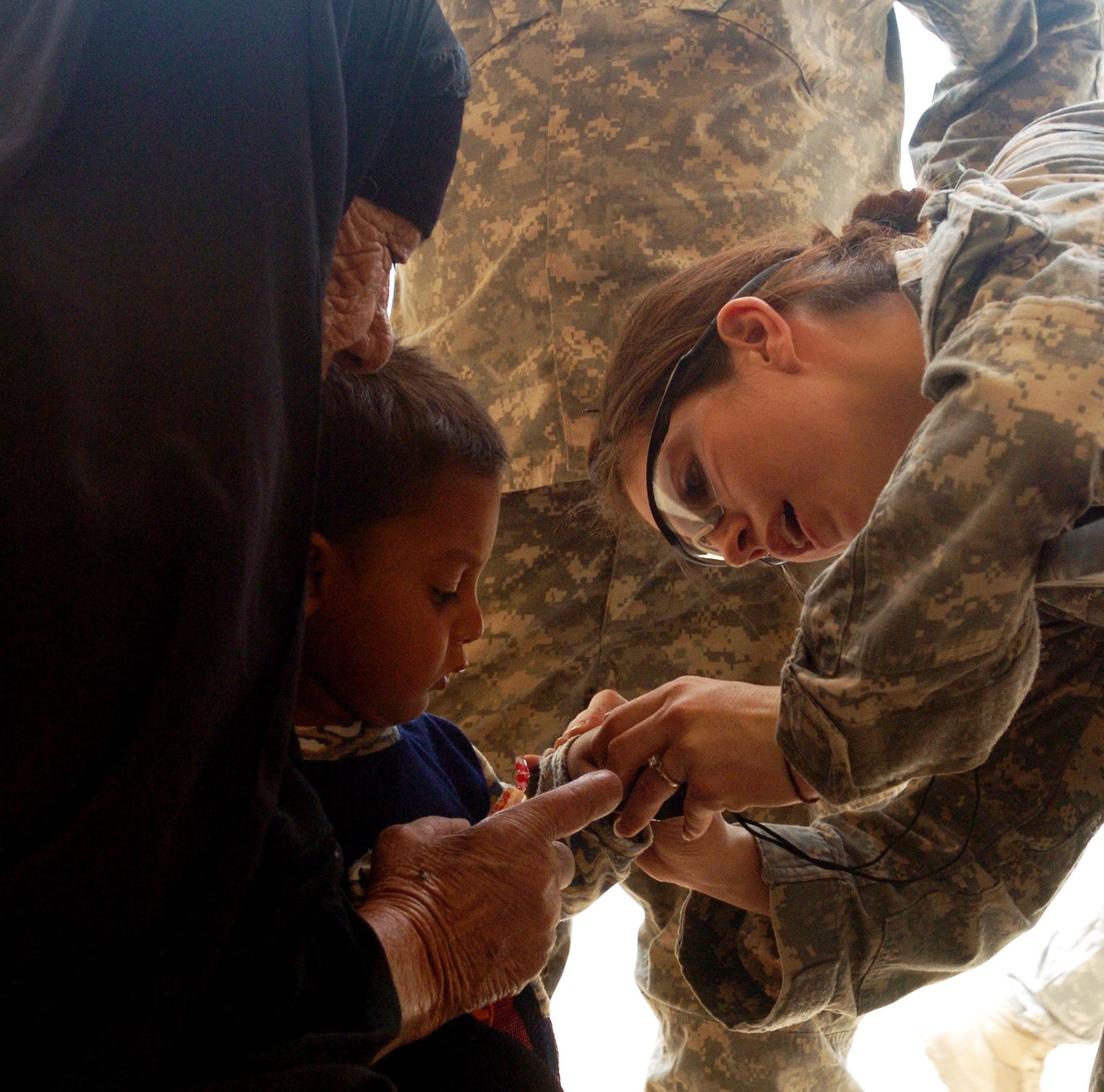 Army Spc. Amber Ward, a medic with Company C, 703rd Brigade Support ...