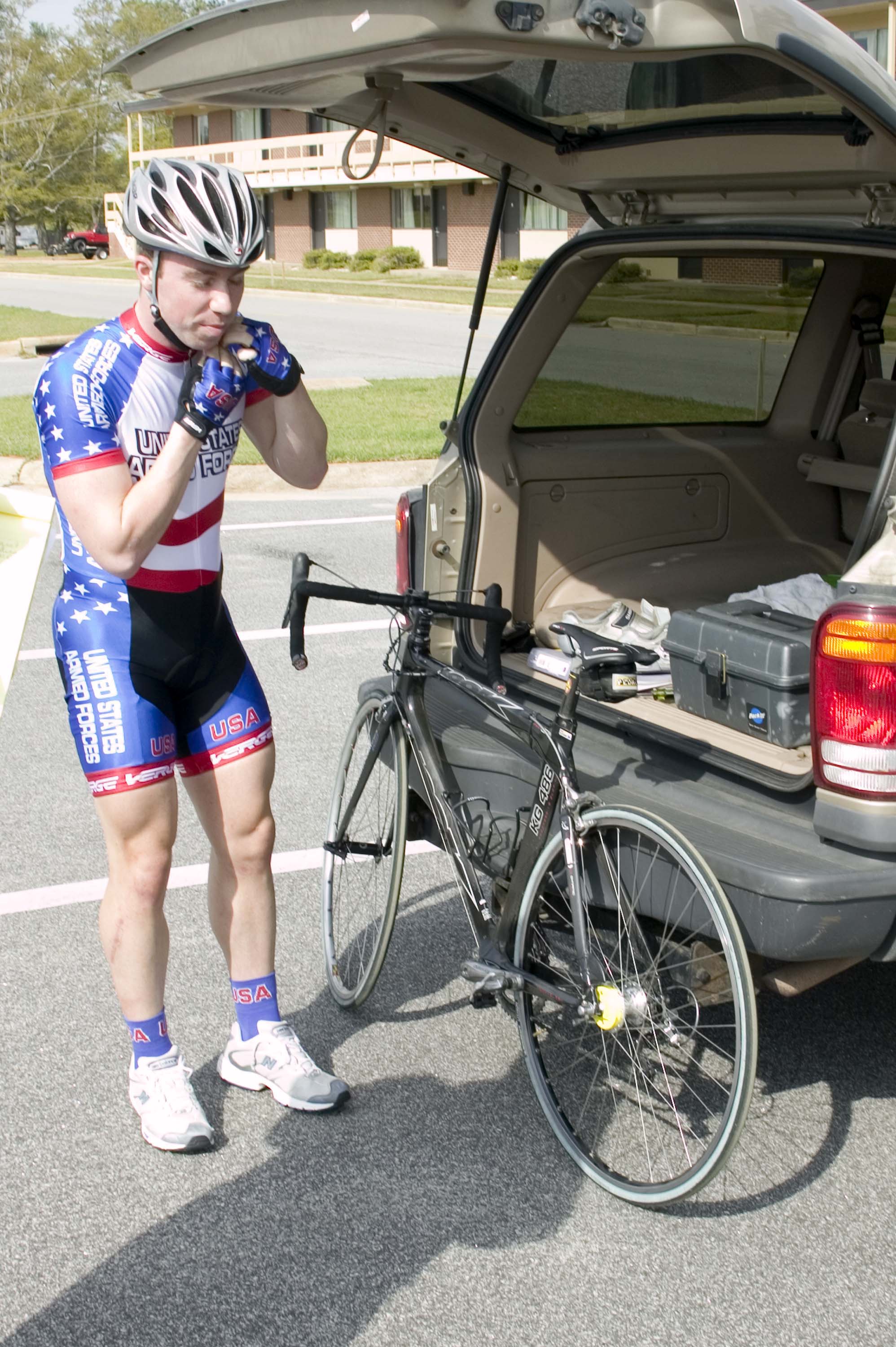 Lieutenant represents U.S. Military in cycling > Shaw Air Force Base ...