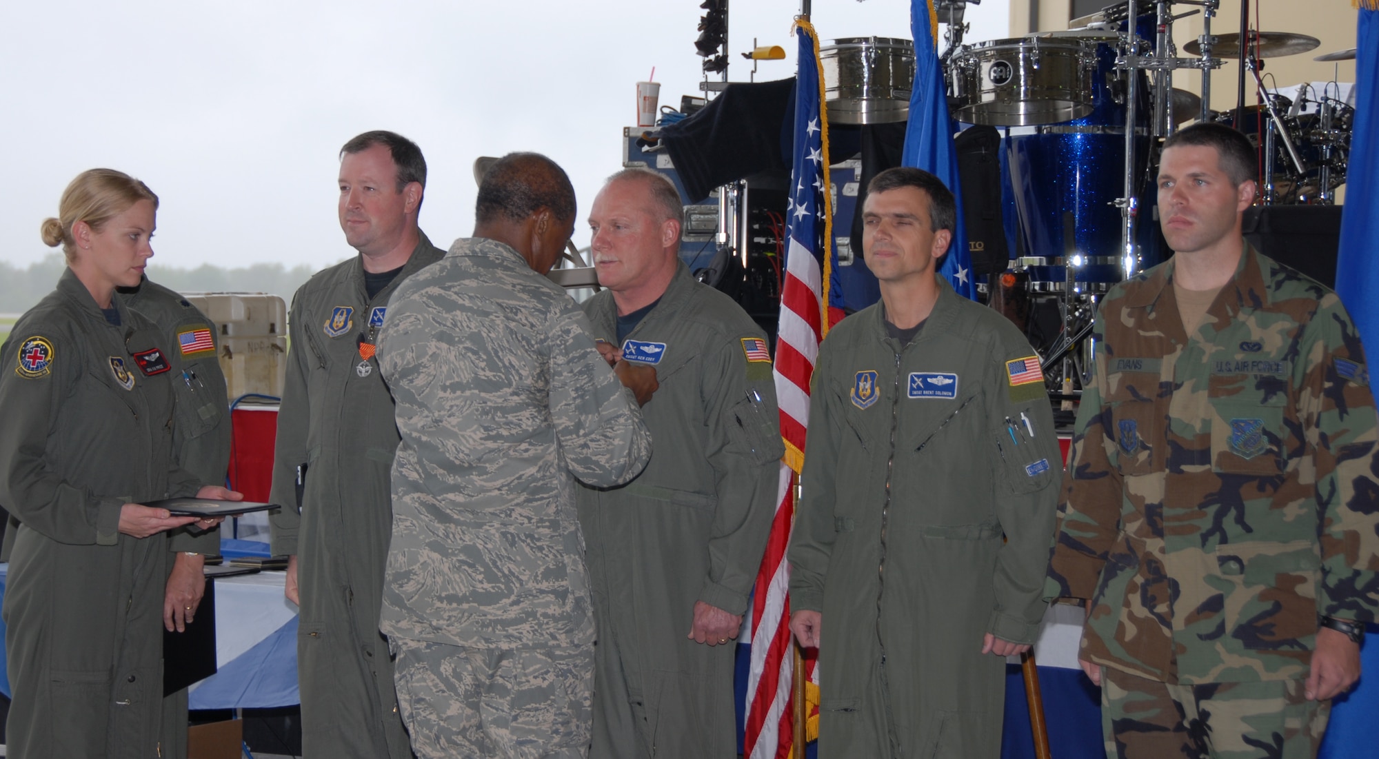 Birthday bash also pays tribute to country music legend > Air Force ...