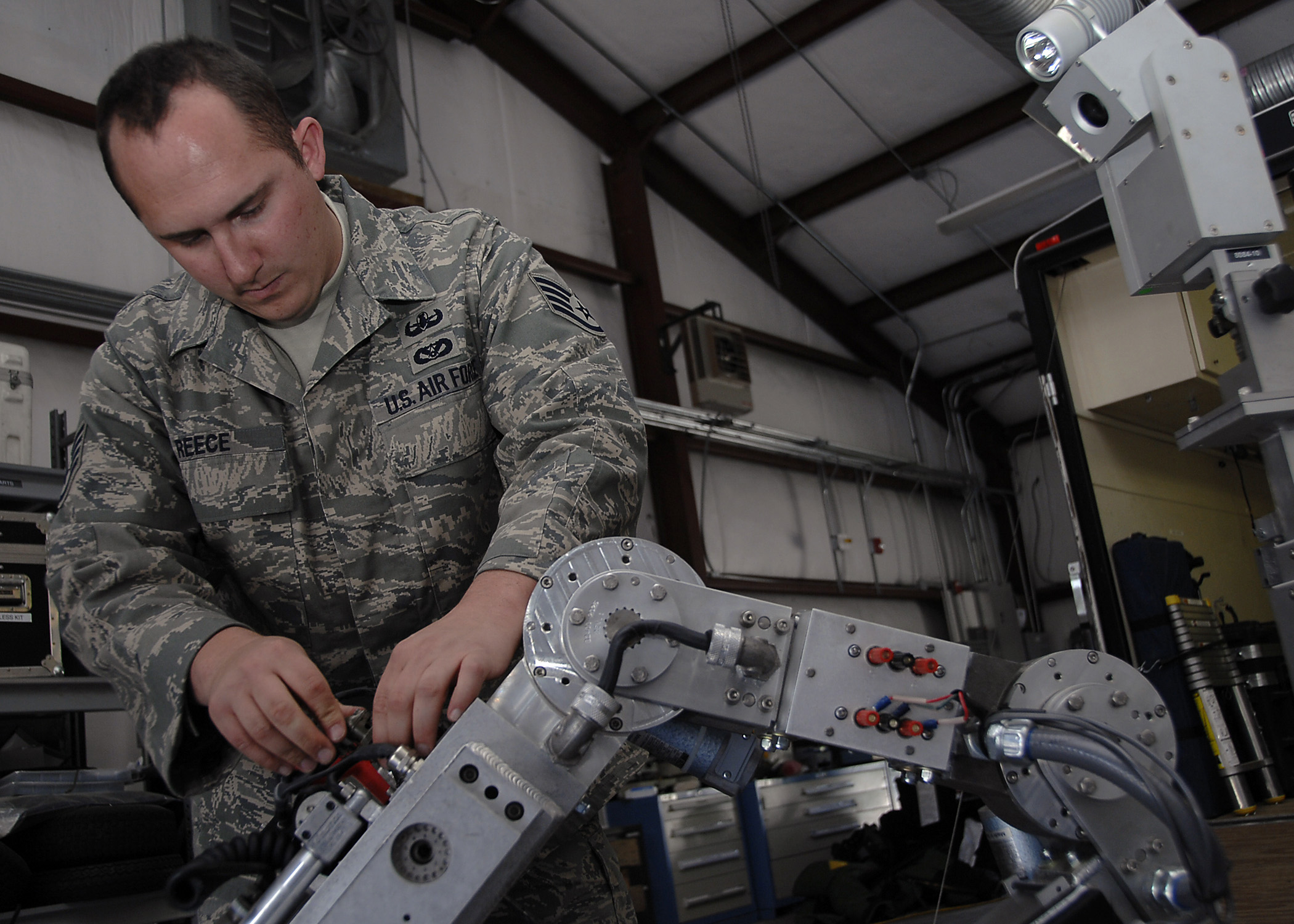 Matthew Reece - Facebook, Instagram, Twitter [Profiles]