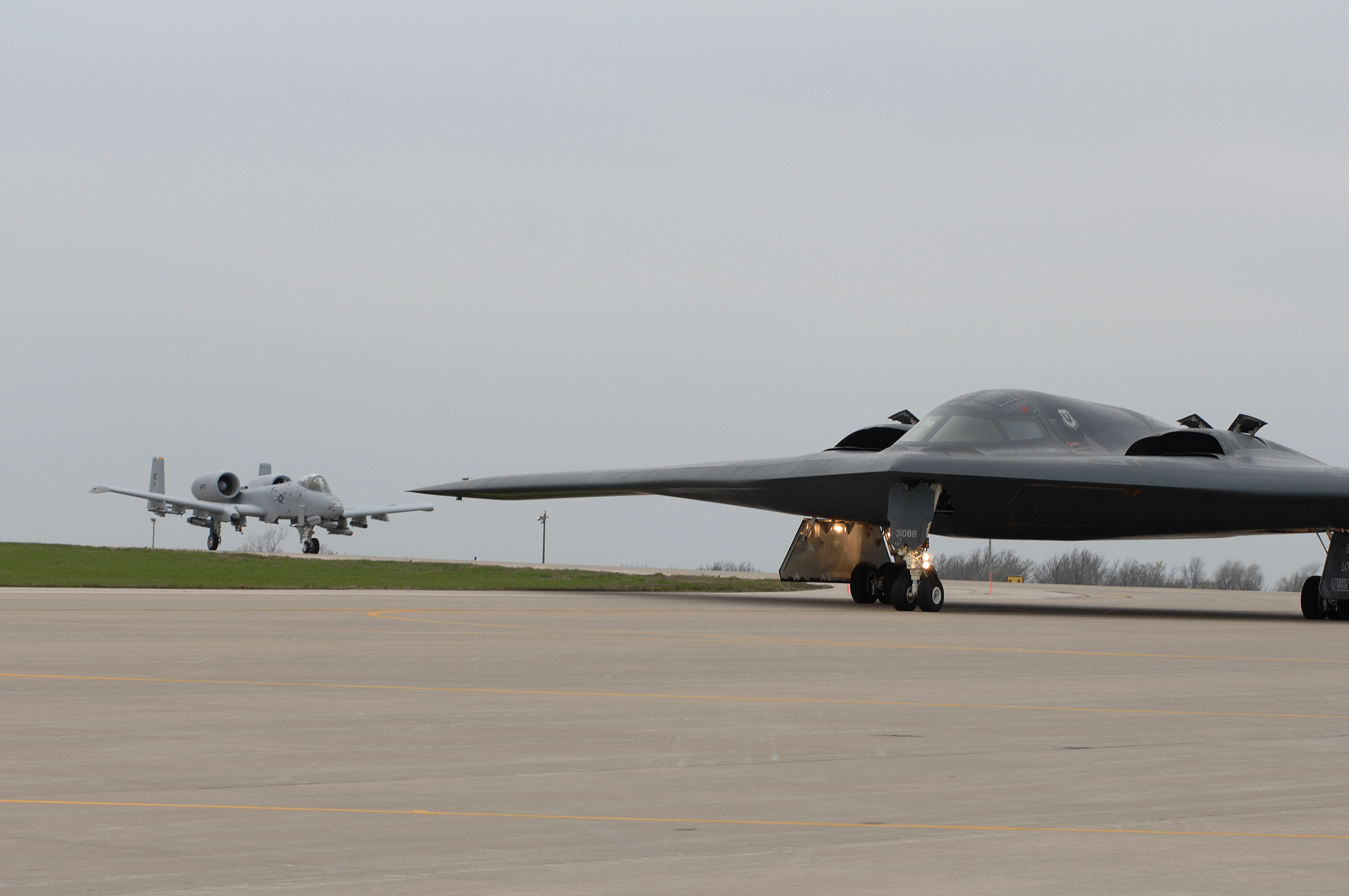 B-2 Spirits return to flight > Air Combat Command > Article Display