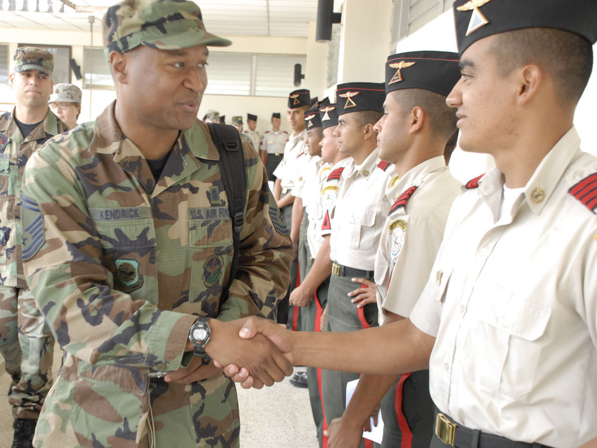 JTF-Bravo troops visit Honduran Military Training Academy > Joint Task ...
