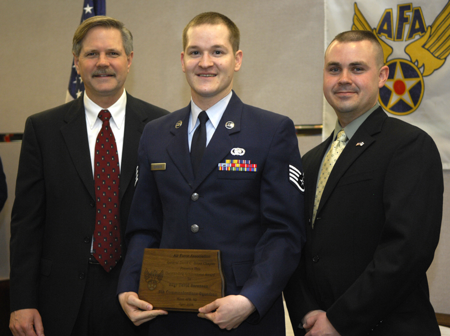 AFA honors Minot AFB Airmen > Minot Air Force Base > Article Display