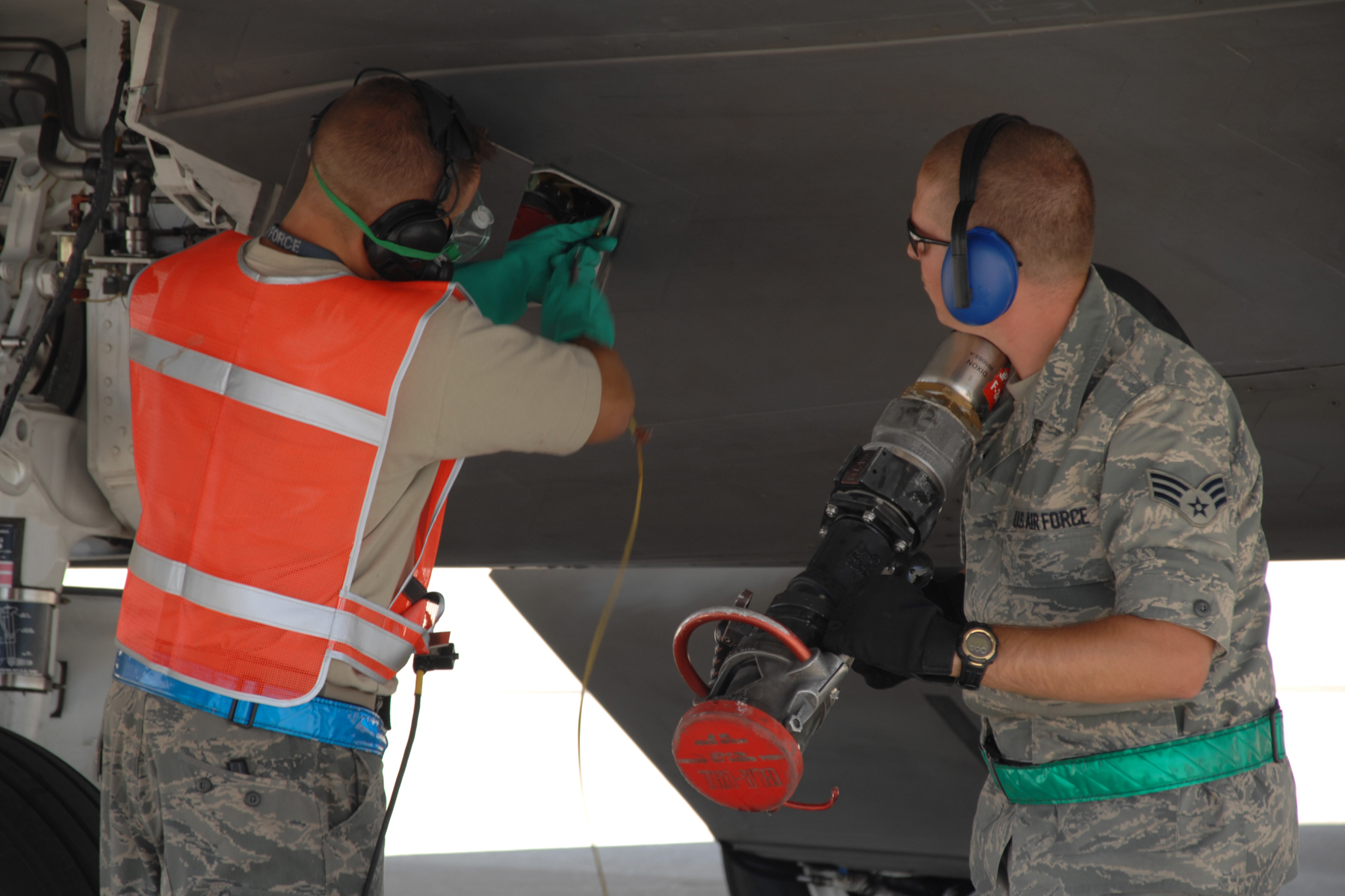 Raptor drive-through refueling > Air Combat Command > Article Display