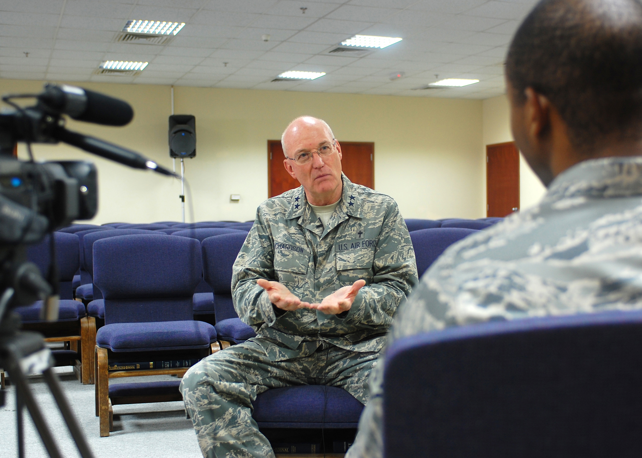 Chief of chaplains pays visit to deployed troops > U.S. Air Forces ...