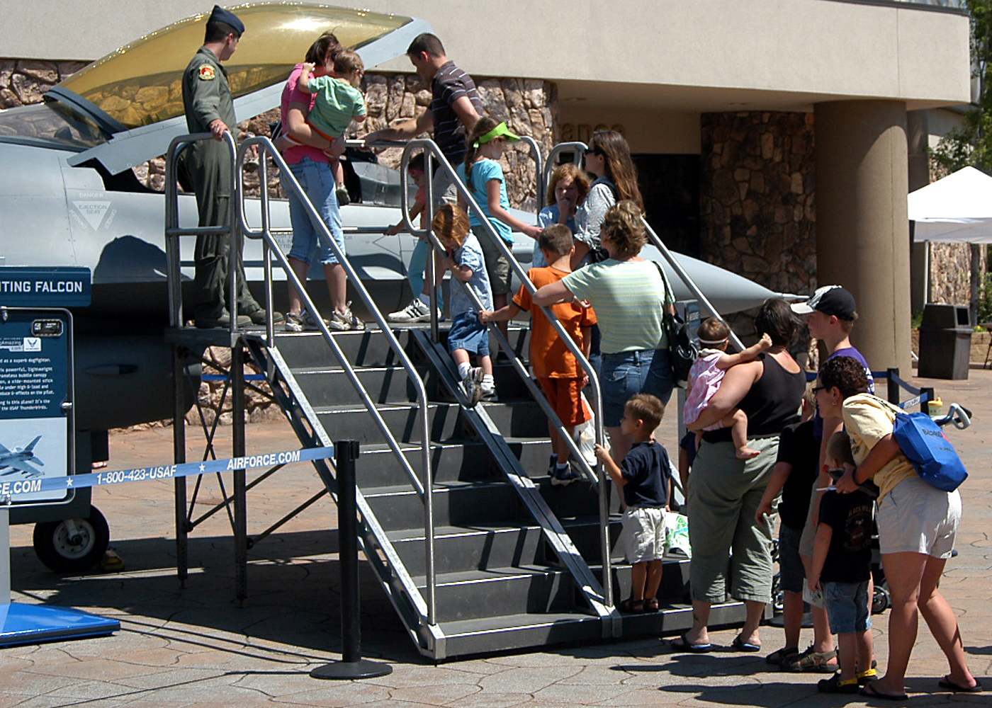 343rd RCS shows off Air Force Week in the Heartland > Air Force ...