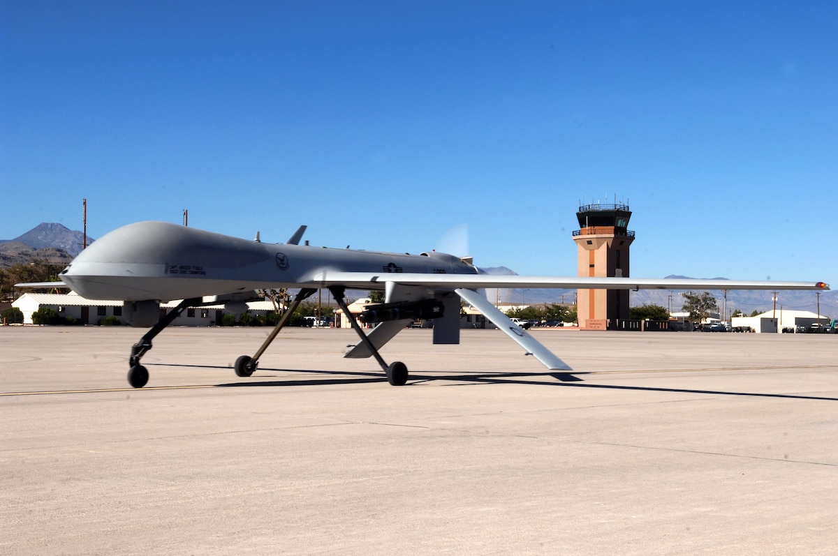 Predator passes 400,000 flight hours > Air Force > Article Display